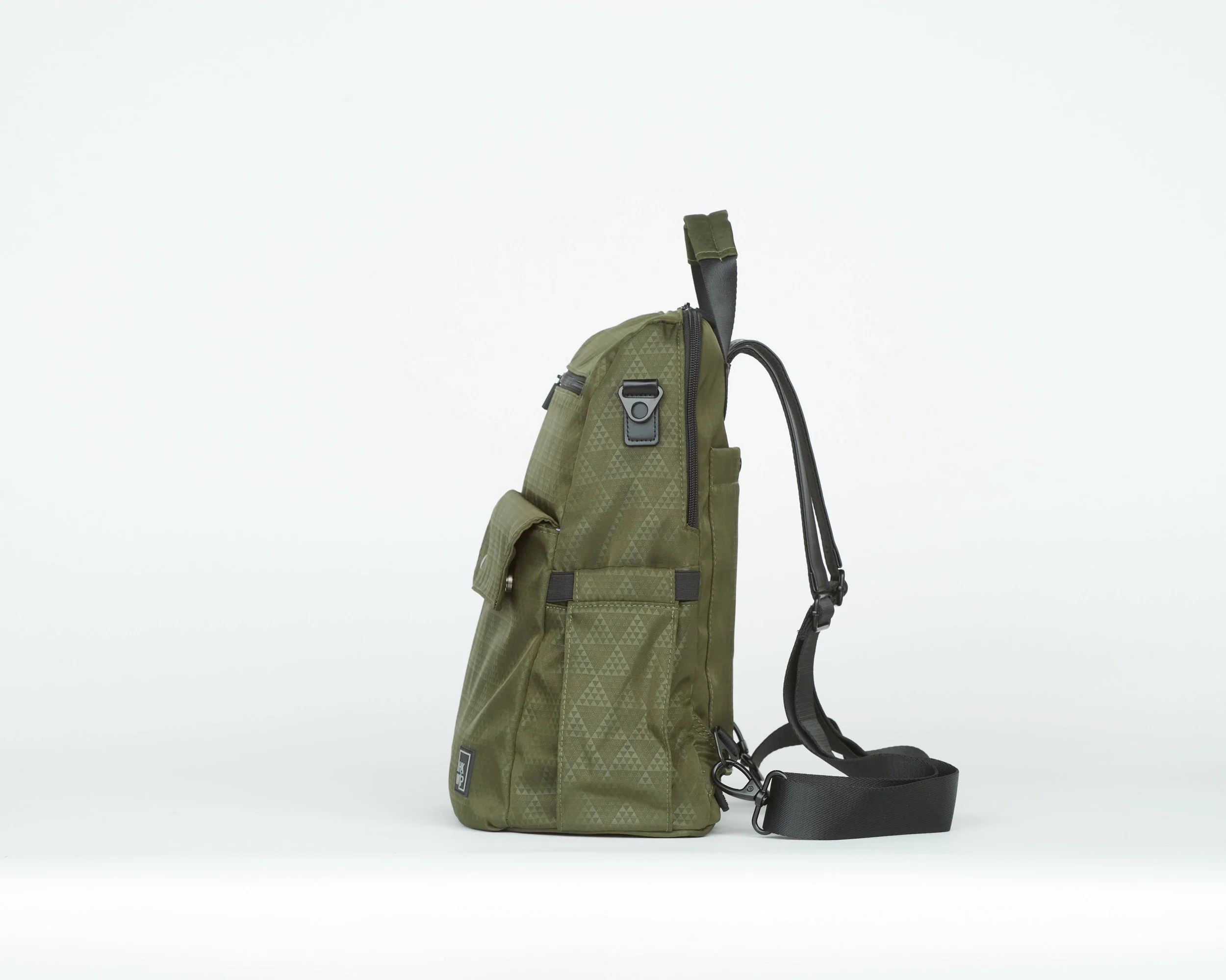 THE CONVERTIBLE BACKPACK - MILITARY OLIVE — IHKWIP