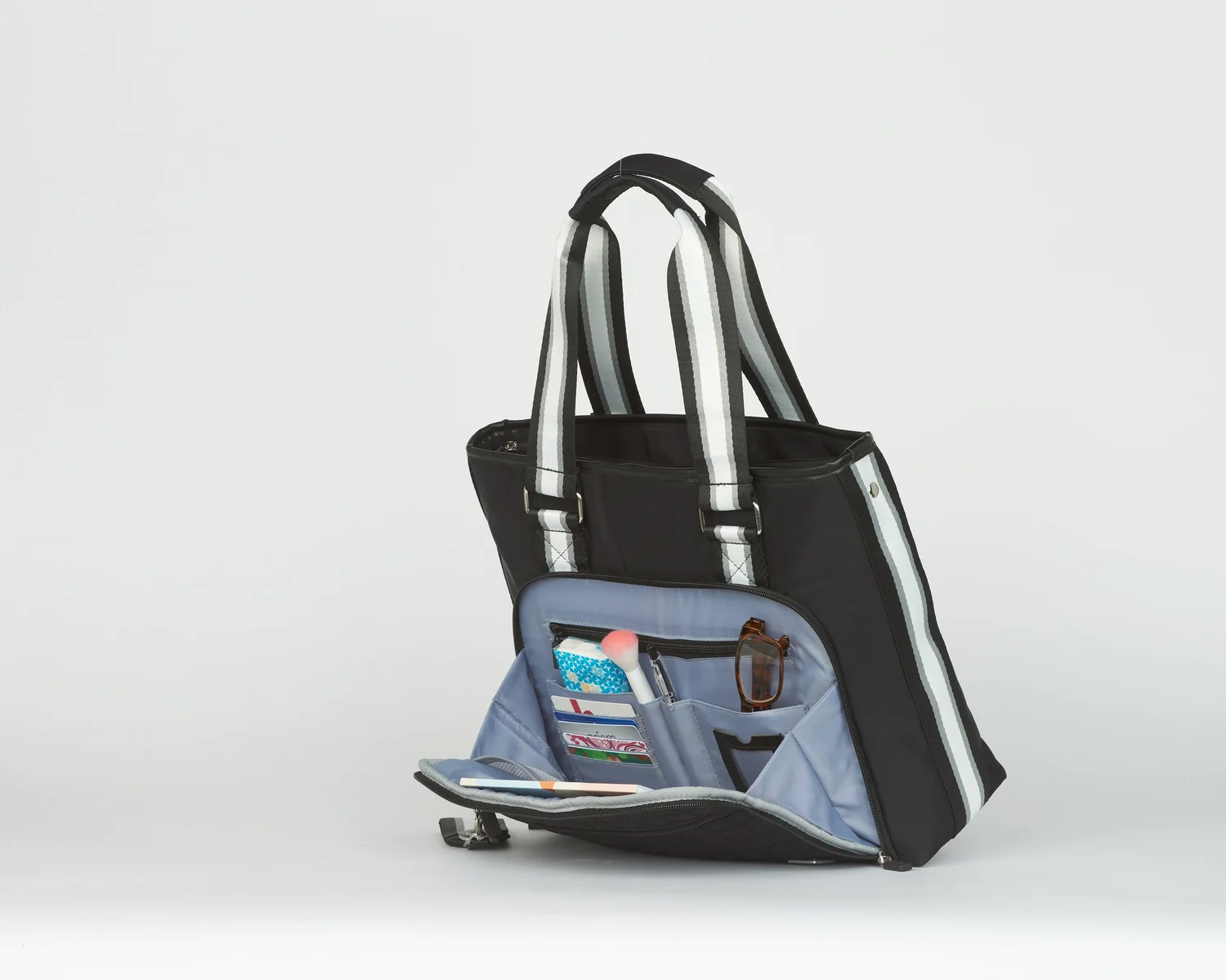 SHOP — IHKWIP