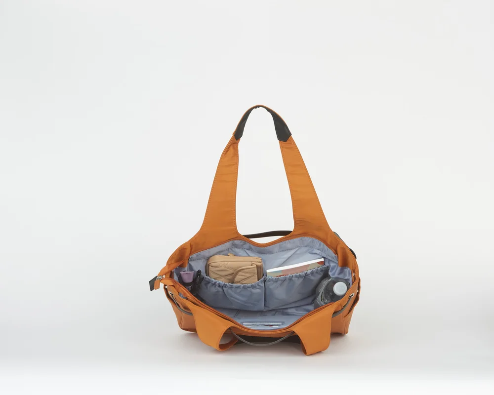 THE ZIG ZAG QUILTED CONVERTIBLE SHOULDER BAG - CHARTREUSE — IHKWIP