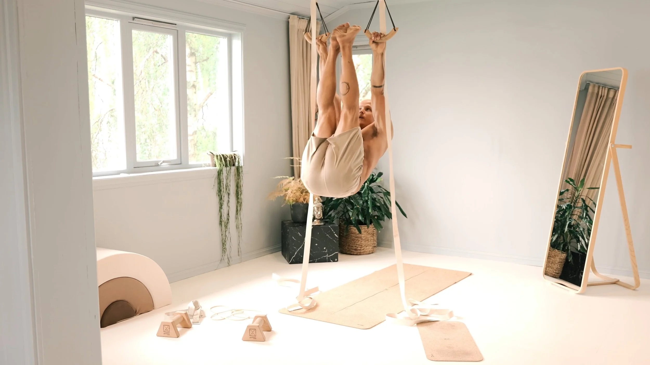 10 Best Bodyweight Exercises for Full-Body Strength (No Equipment ...