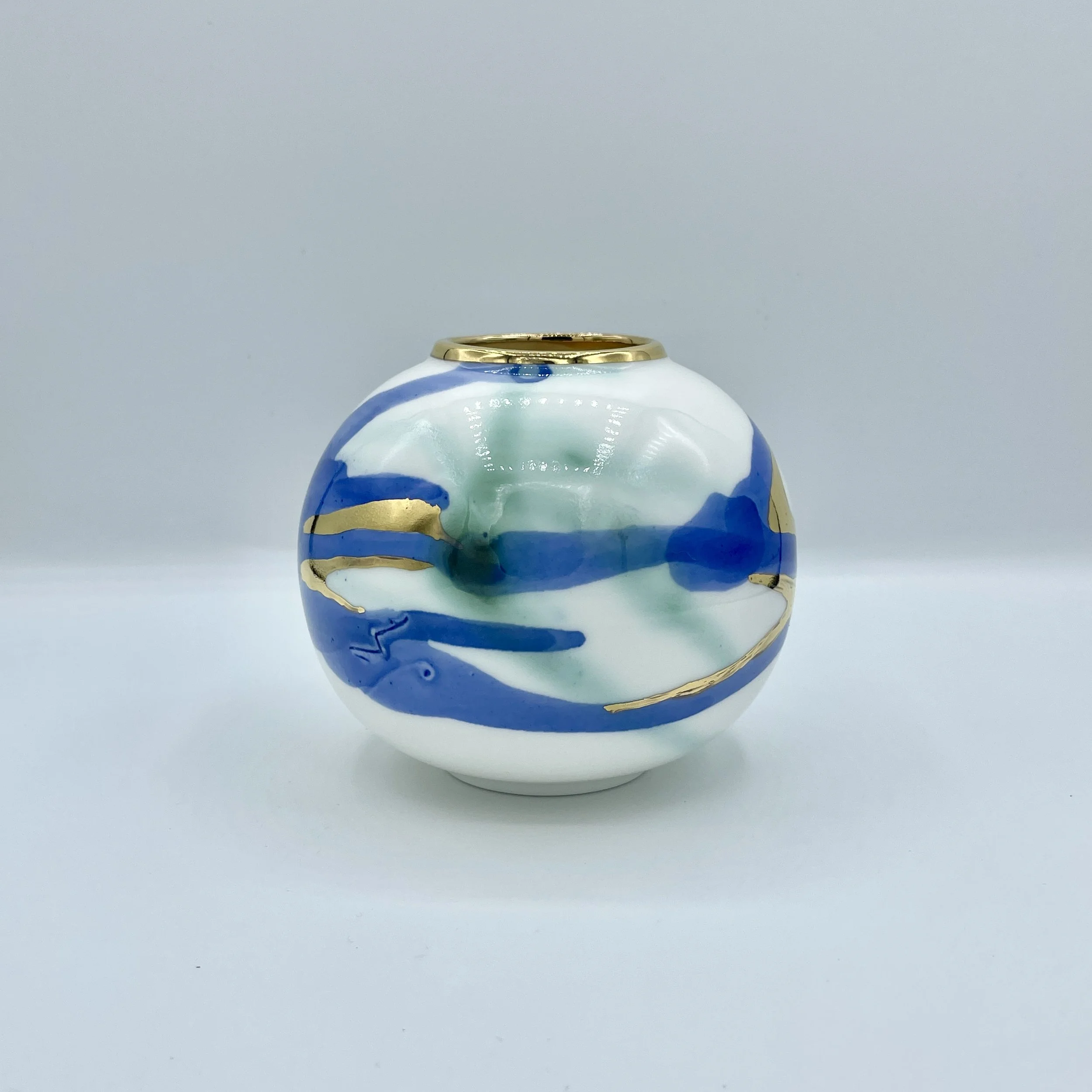 Cobalt and copper oxide Wash Sea Globe (Gold) — Blackbird Ceramics