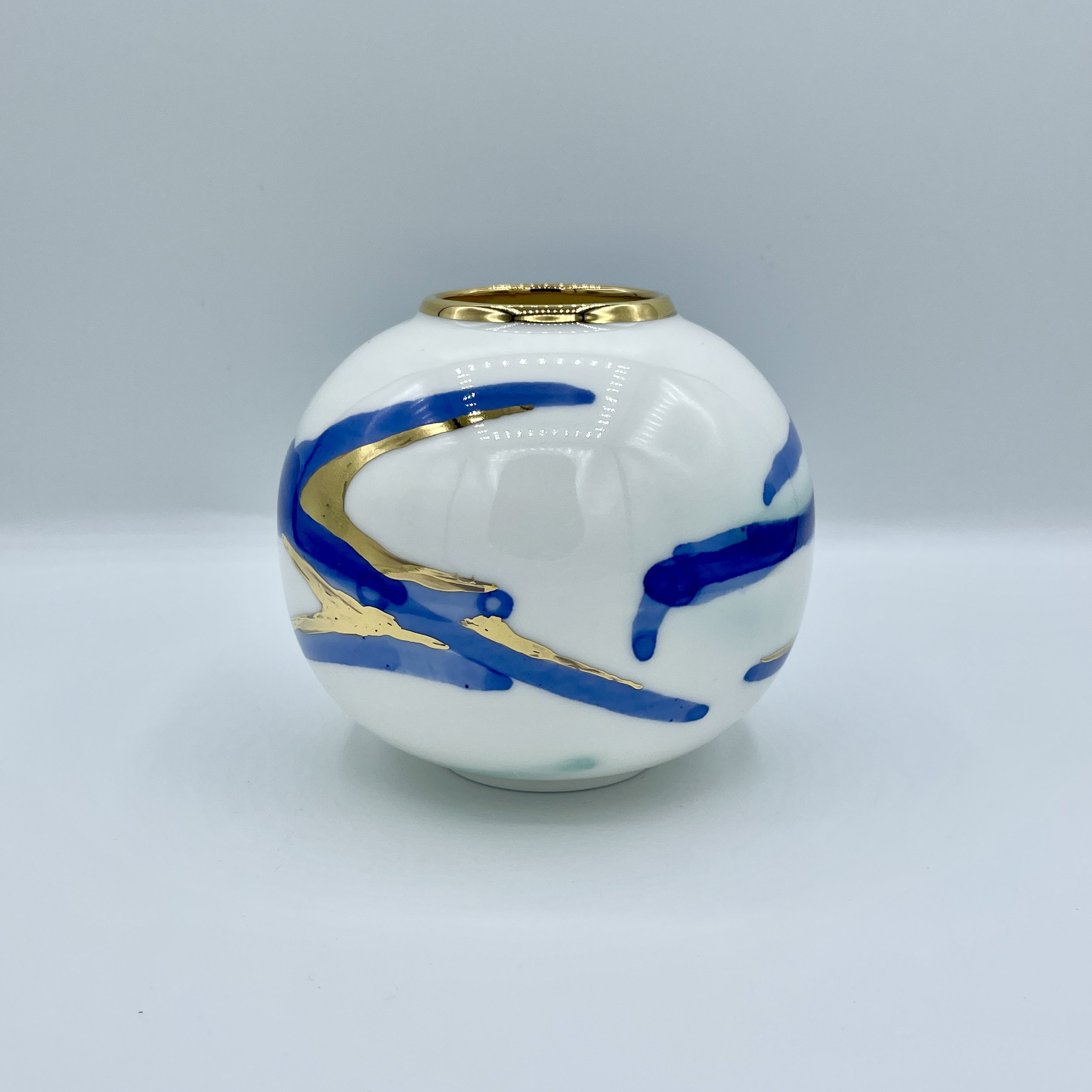 Cobalt and copper oxide Wash Sea Globe (Gold) — Blackbird Ceramics