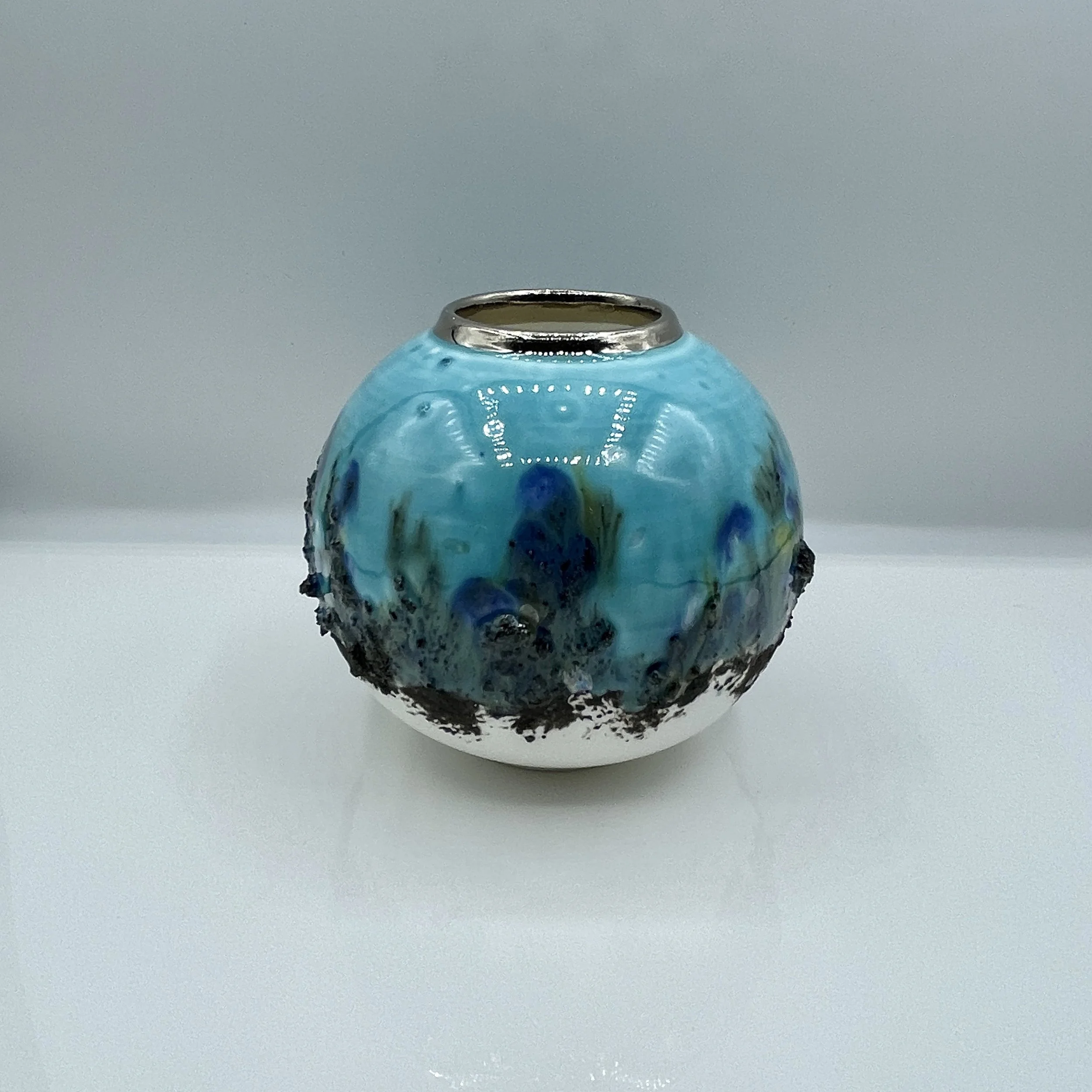 Cobalt and copper oxide wash Sea Globe (Platinum) — Blackbird Ceramics