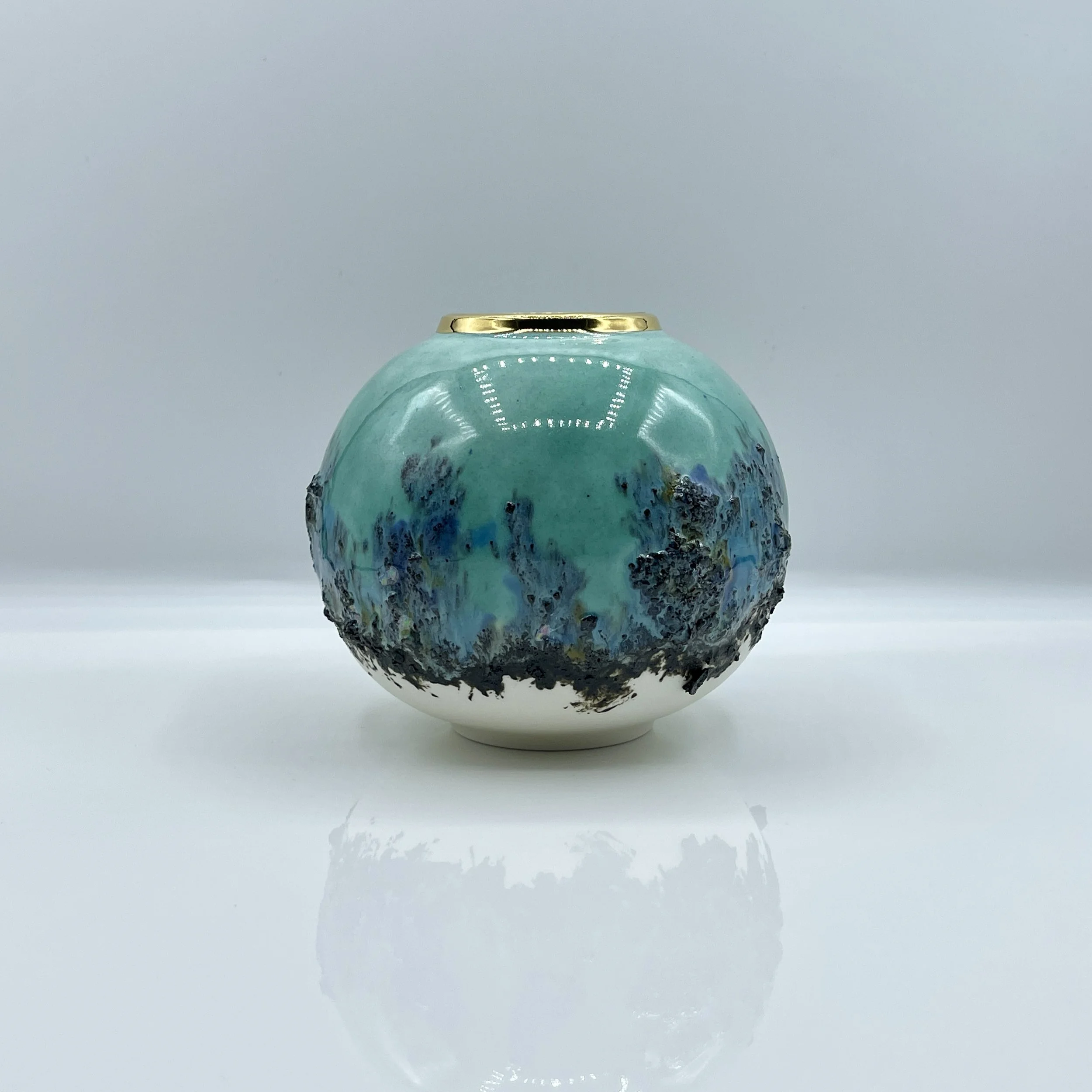 Deep Prussian Blue, grey, white, aventurine and platinum Sea Globe ...