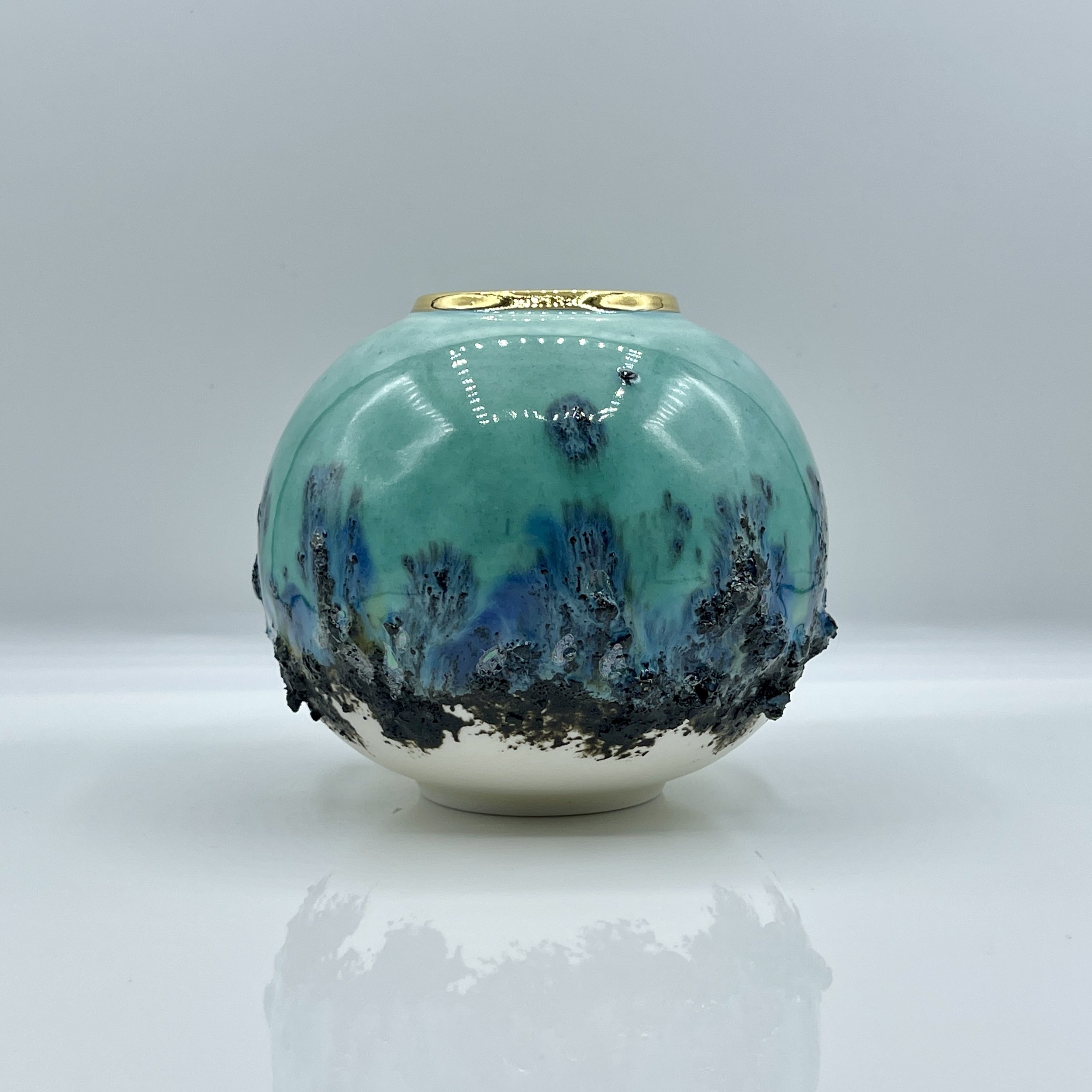 Mottled blue and black clay inlaid Sea Globe (Platinum) — Blackbird ...