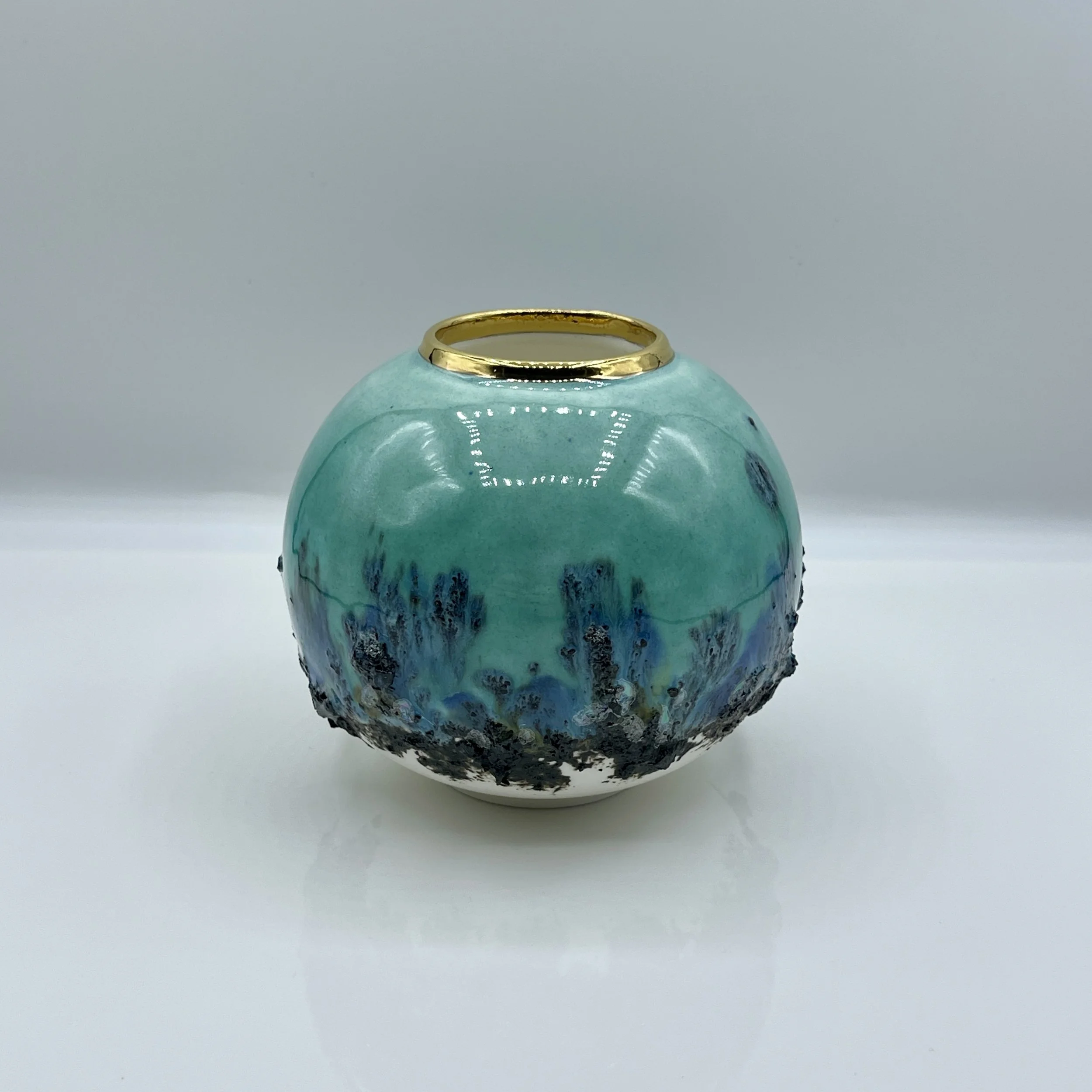 Mottled blue and black clay inlaid Sea Globe (Platinum) — Blackbird ...