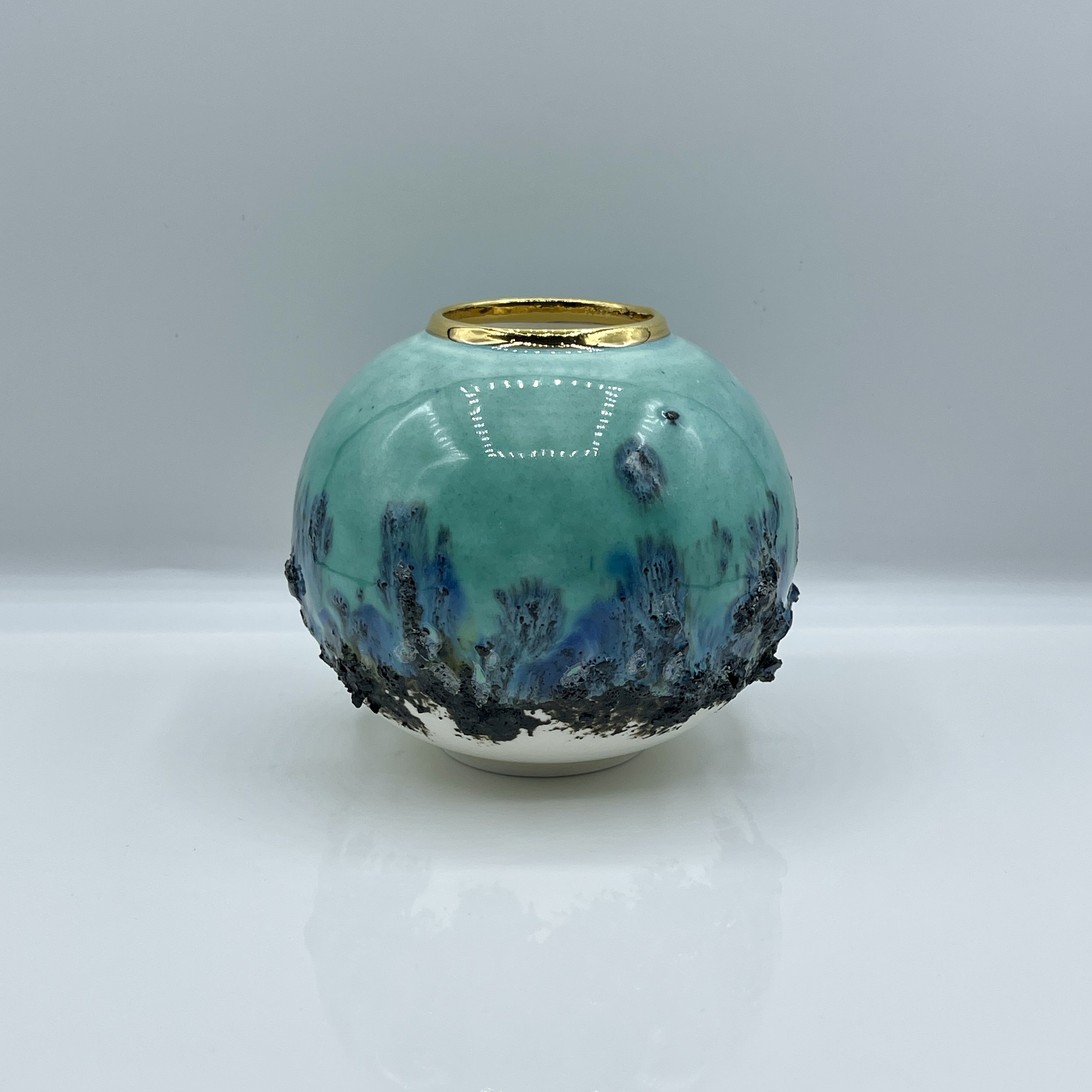Mottled blue and black clay inlaid Sea Globe (Platinum) — Blackbird ...