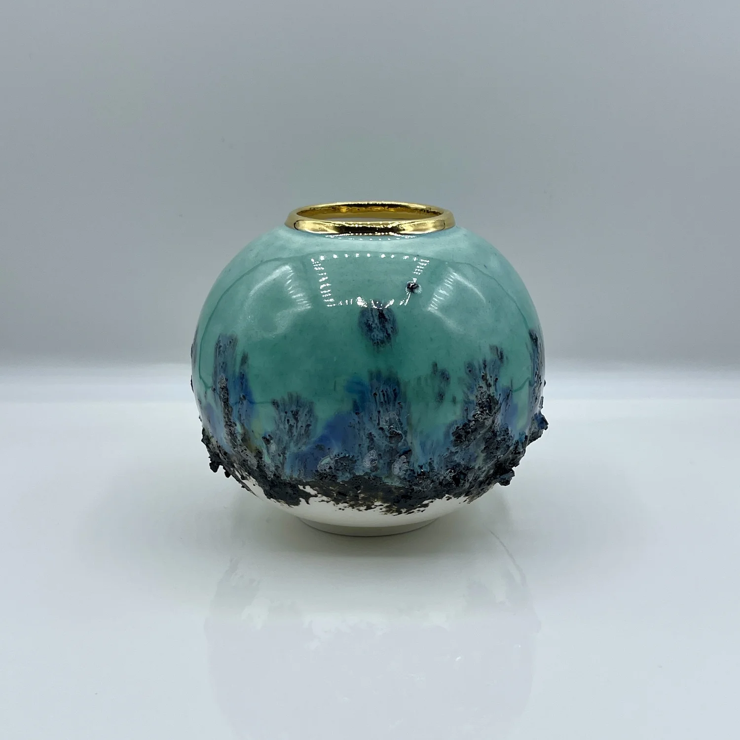 Mottled blue and black clay inlaid Sea Globe (Platinum) — Blackbird ...