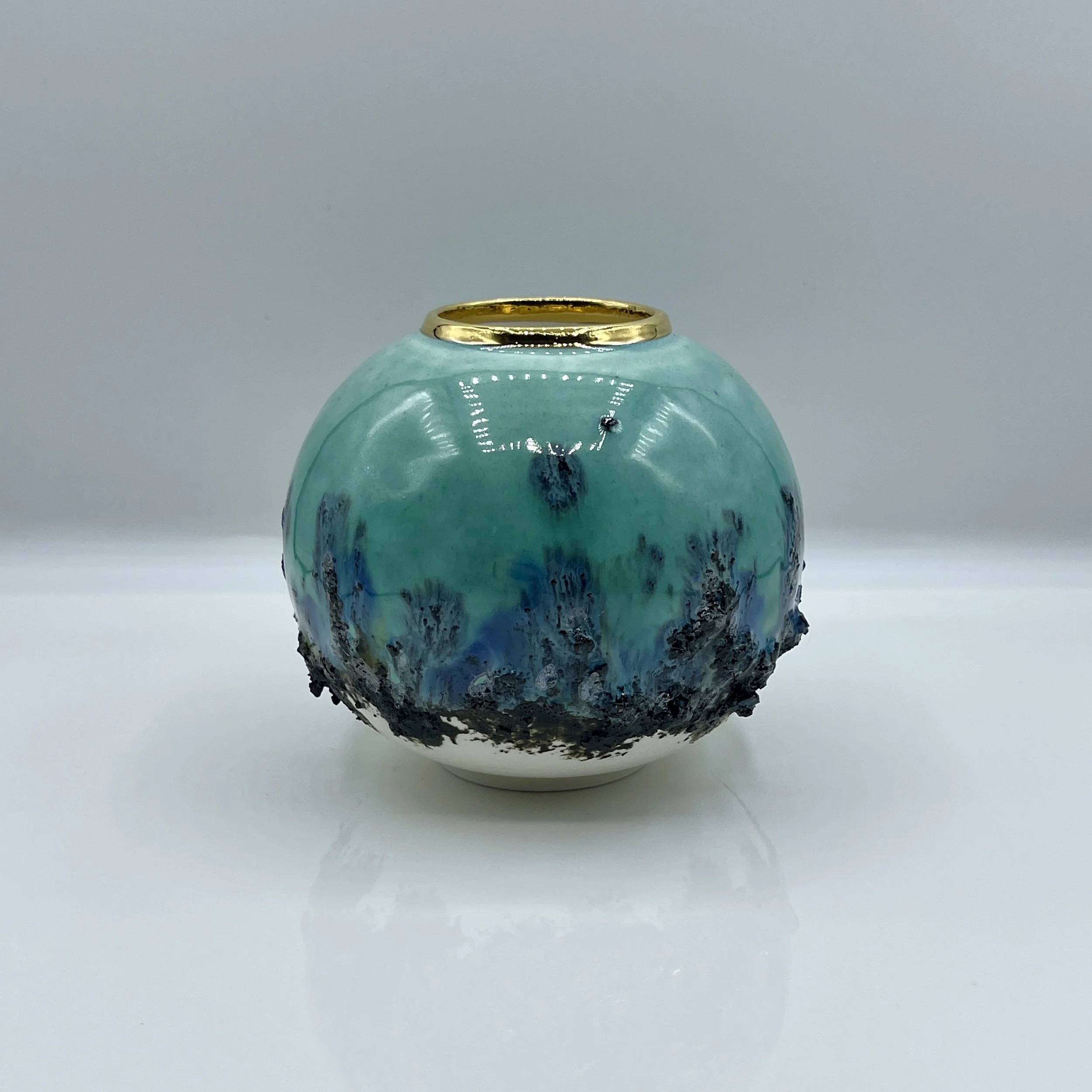 Mottled blue and black clay inlaid Sea Globe (Platinum) — Blackbird ...