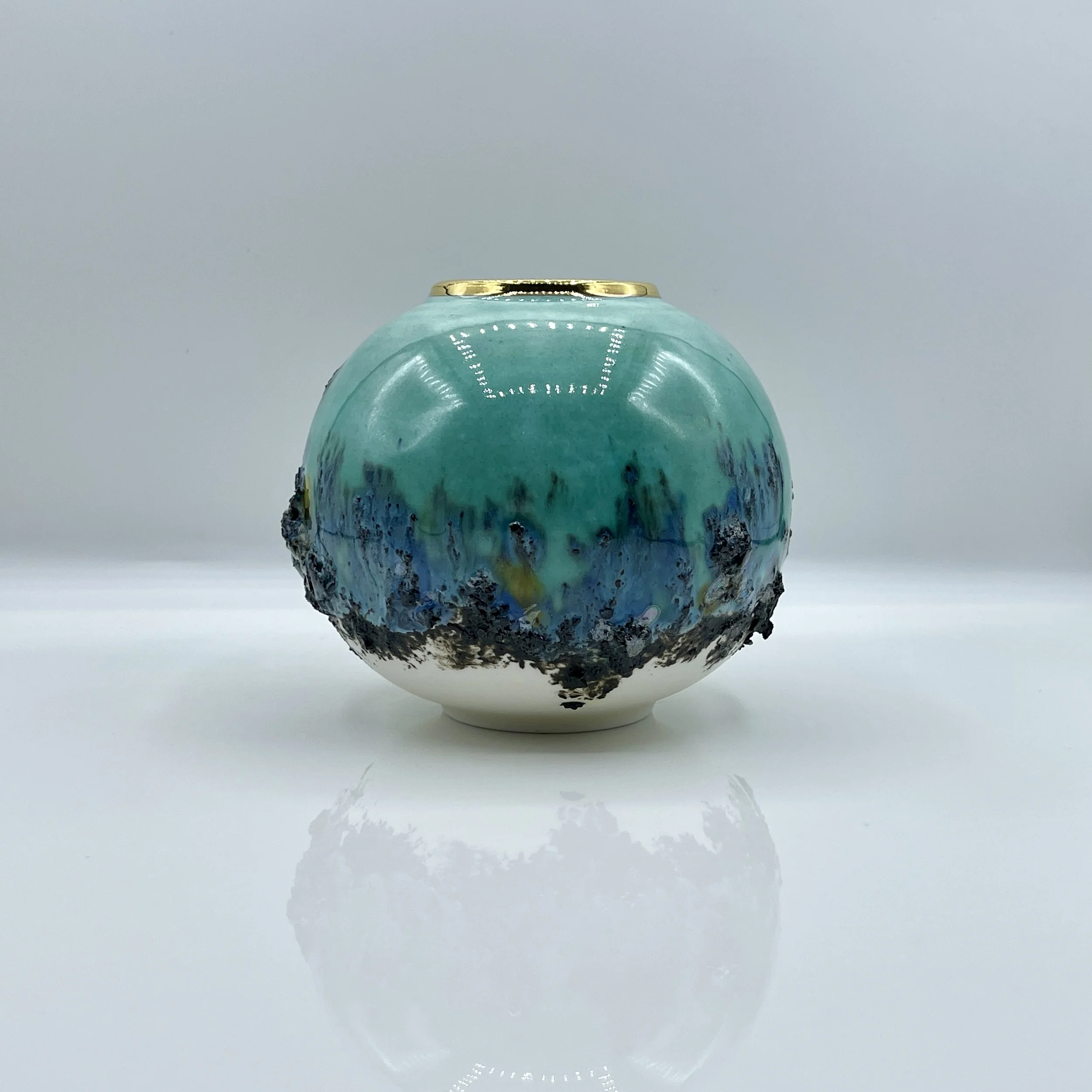 Mottled blue and black clay inlaid Sea Globe (Platinum) — Blackbird ...