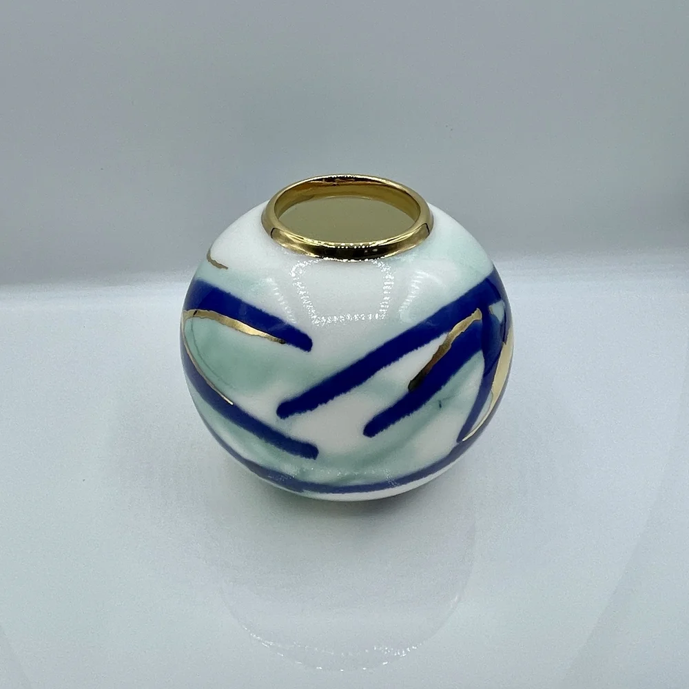 Deep Prussian Blue, grey, white, aventurine and platinum Sea Globe ...