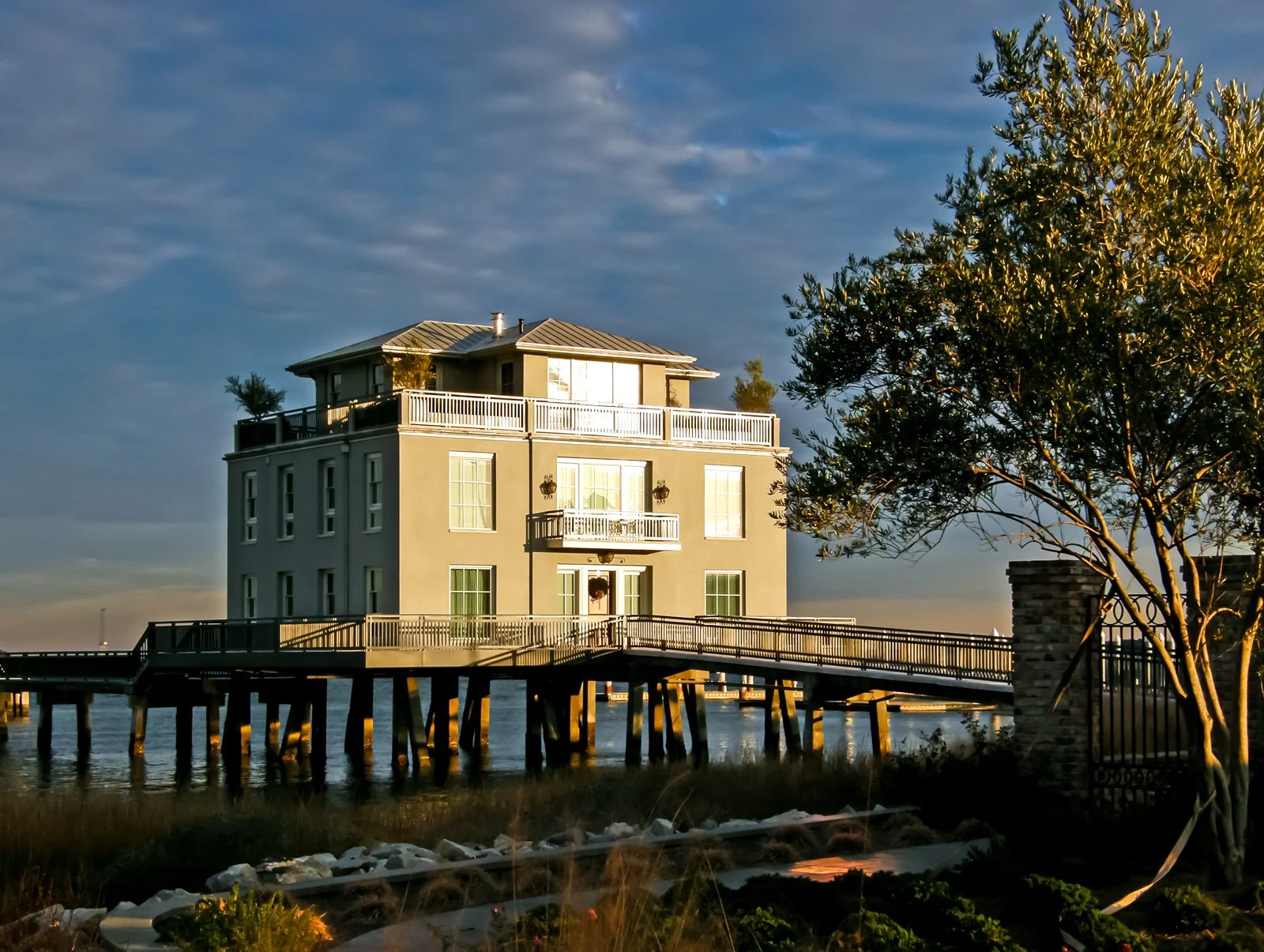 Navy Station - New Residence & Renovation — Fenno Architecture