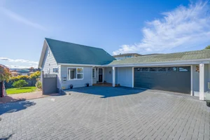 Alison Whittle Bayleys Taupo | Taupo Real Estate Agent