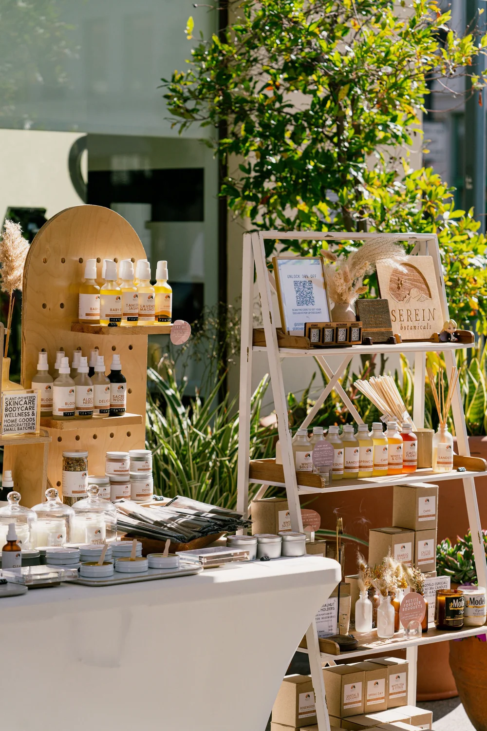 Serein Botanicals 𓆸 small-batch plant-based apothecary