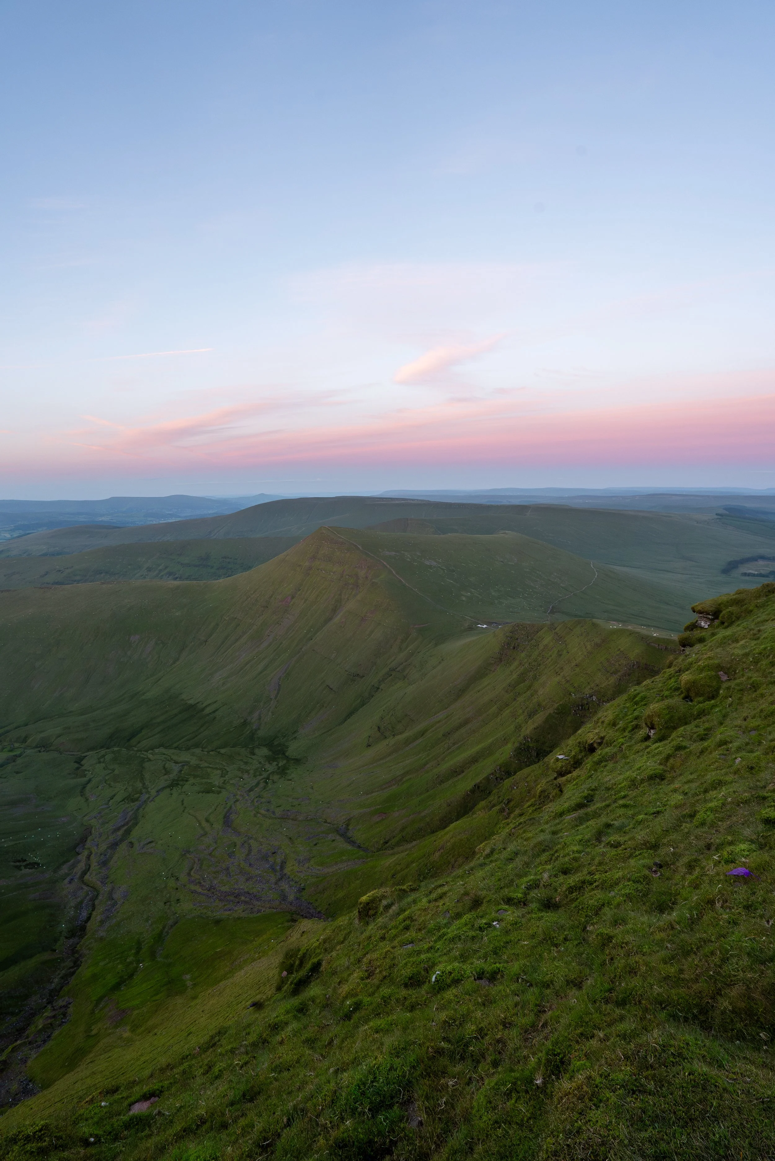 Cwm Llwch Horseshoe hike Guide - the Best Route up Pen y Fan — Oh What ...