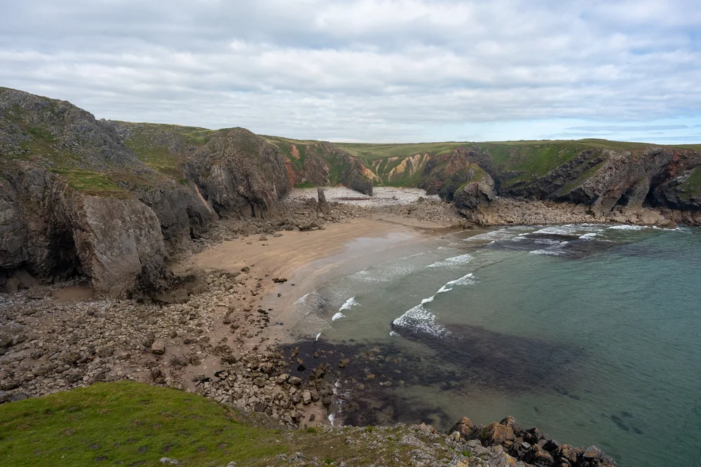 A guide to the Green Bridge of Wales and Stack Rocks | Pembrokeshire ...