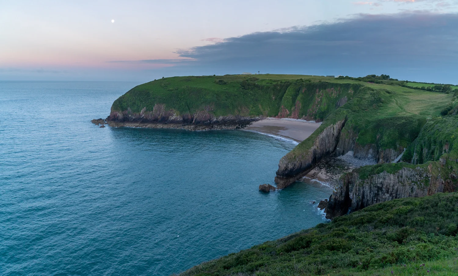 A guide to Church Doors Cove and Shrinkle Haven | Pembrokeshire ...