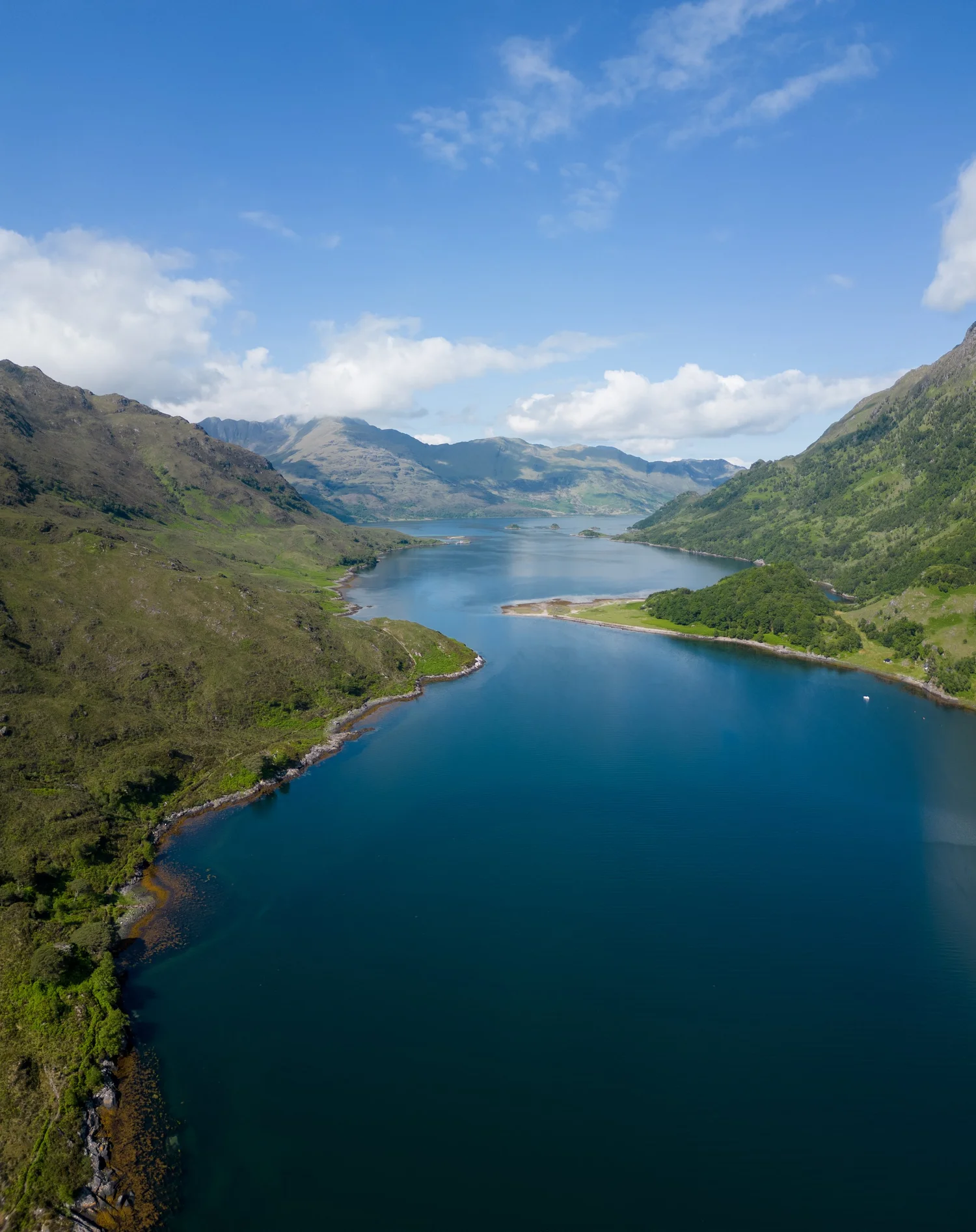 A hike to the most remote pub in mainland Britain | Kinloch Hourn to ...