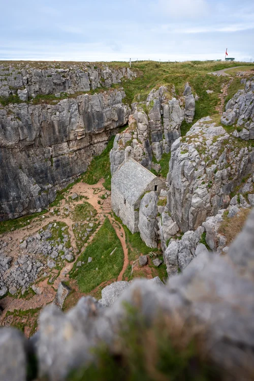 A Guide to St Govan's Chapel | Pembrokeshire National Park — Oh What A ...
