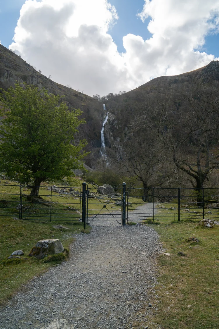 A guide to Aber Falls | the best waterfall in Snowdonia — Oh What A Knight