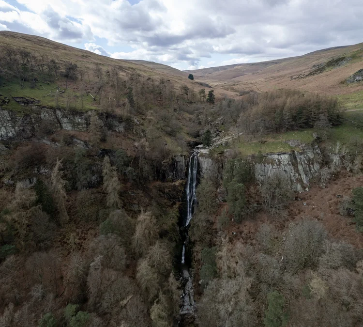 Guide to Pistyll Rhaeadr | The tallest waterfall in North Wales — Oh ...