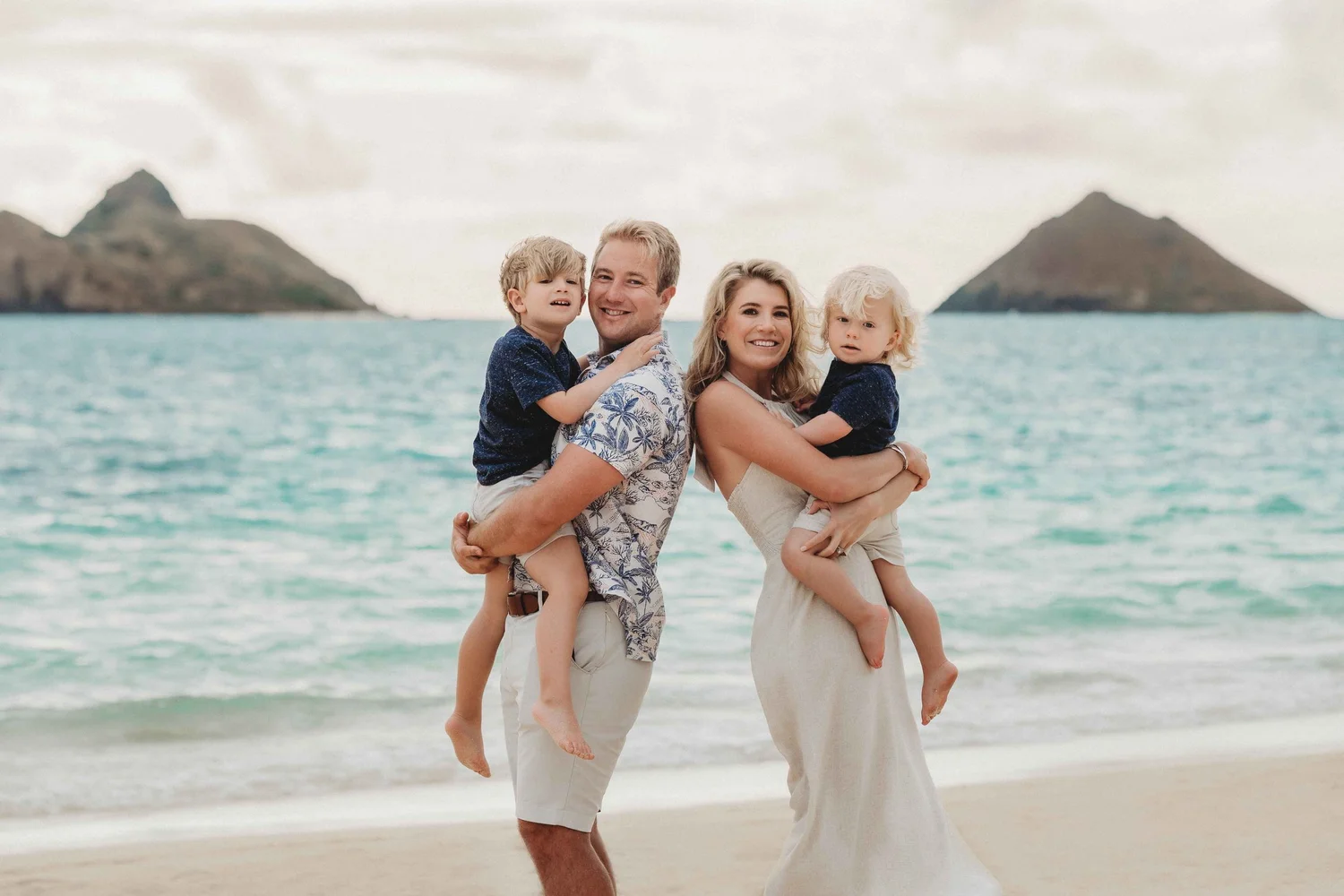 Hendricks Family | Lanikai — Amanda Lessner | Stuttgart, Germany ...