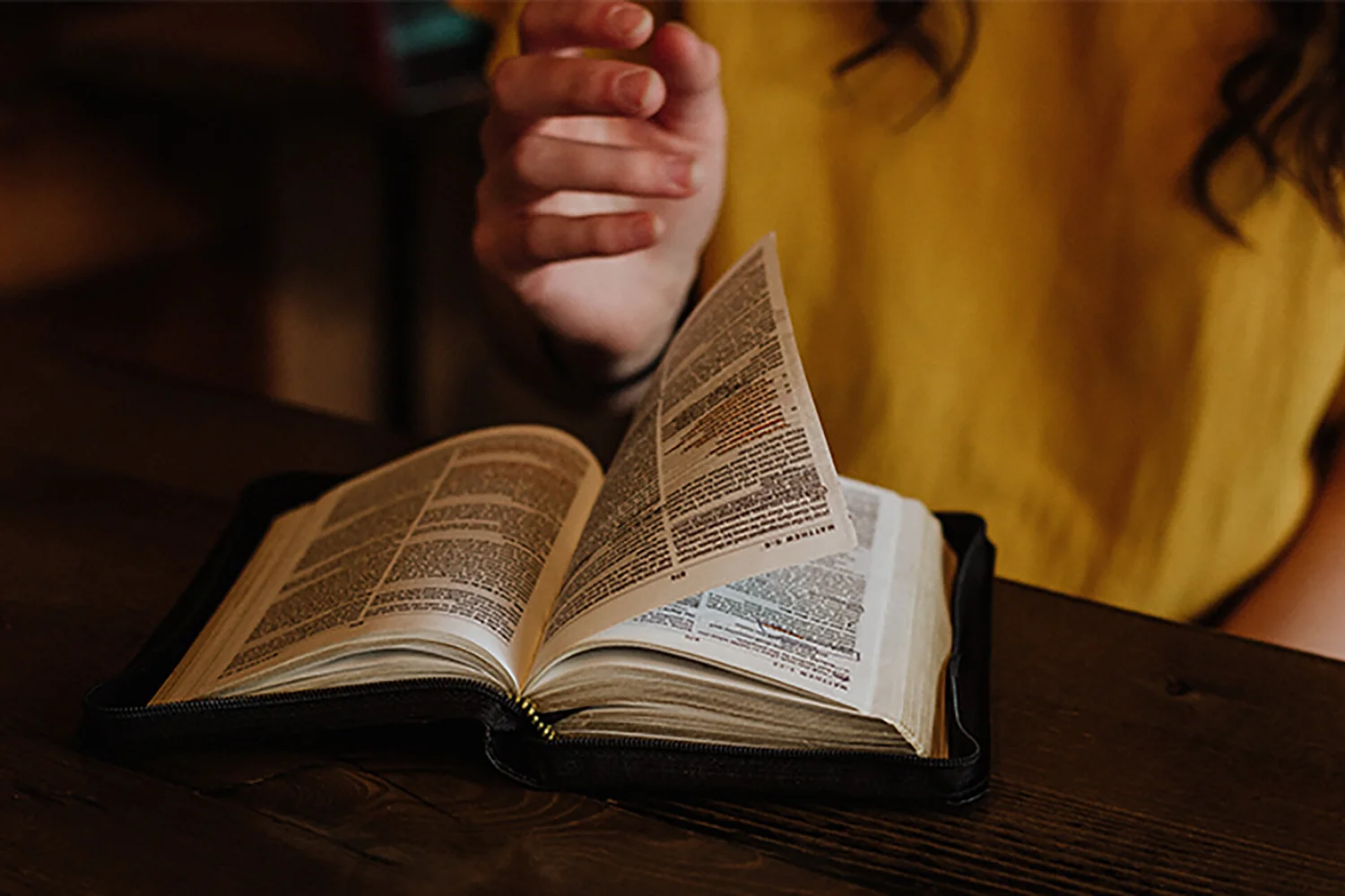 12 Biblical Points About Talking with Angels — Destiny Image