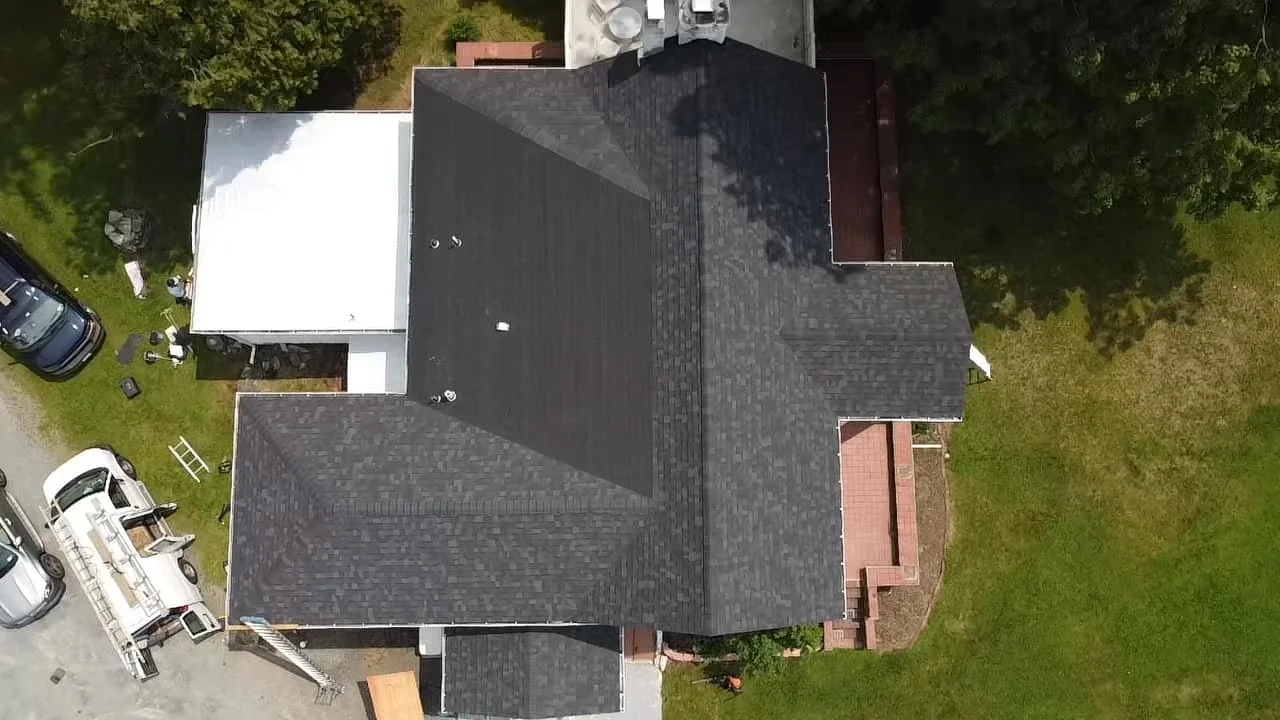 STRAIT LINE ROOFING, LLC