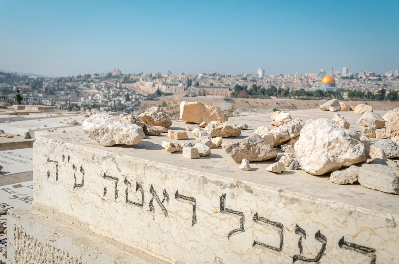 Cementerios, ritos funerarios y muerte alrededor del mundo — Don Viajes