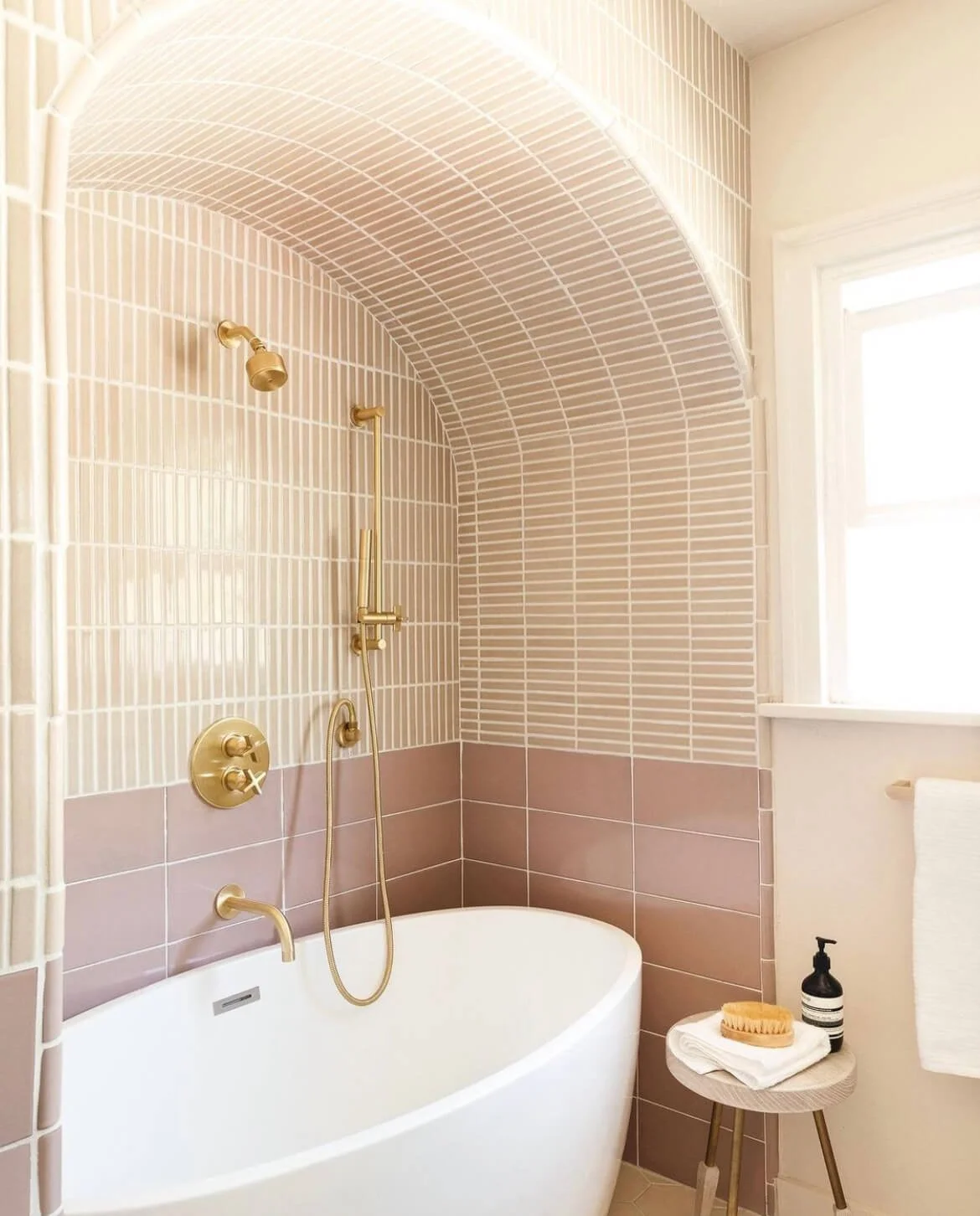 Bold Bathroom Ideas: How to Make a Statement in a Small Space