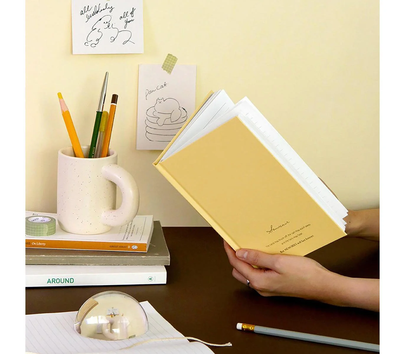 Iconic Souvenir B6 line notebook 02 Cream Butter — KANDS Papelería