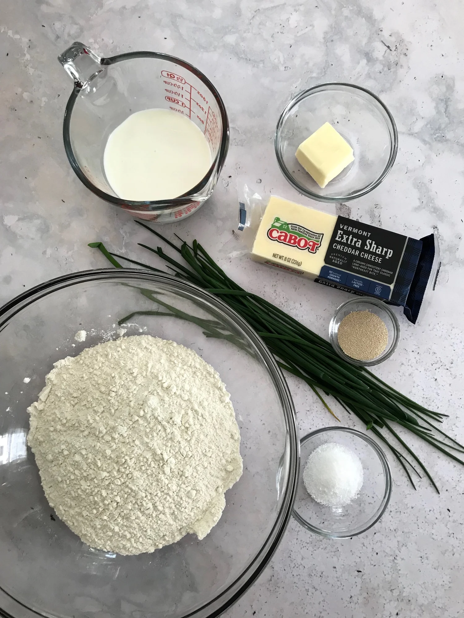 Cheddar Chive Pull-Apart Rolls — No Knead to Worry