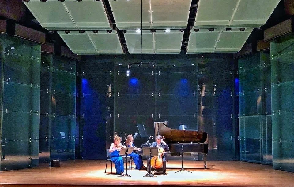 Lincoln Trio — Marta Aznavoorian