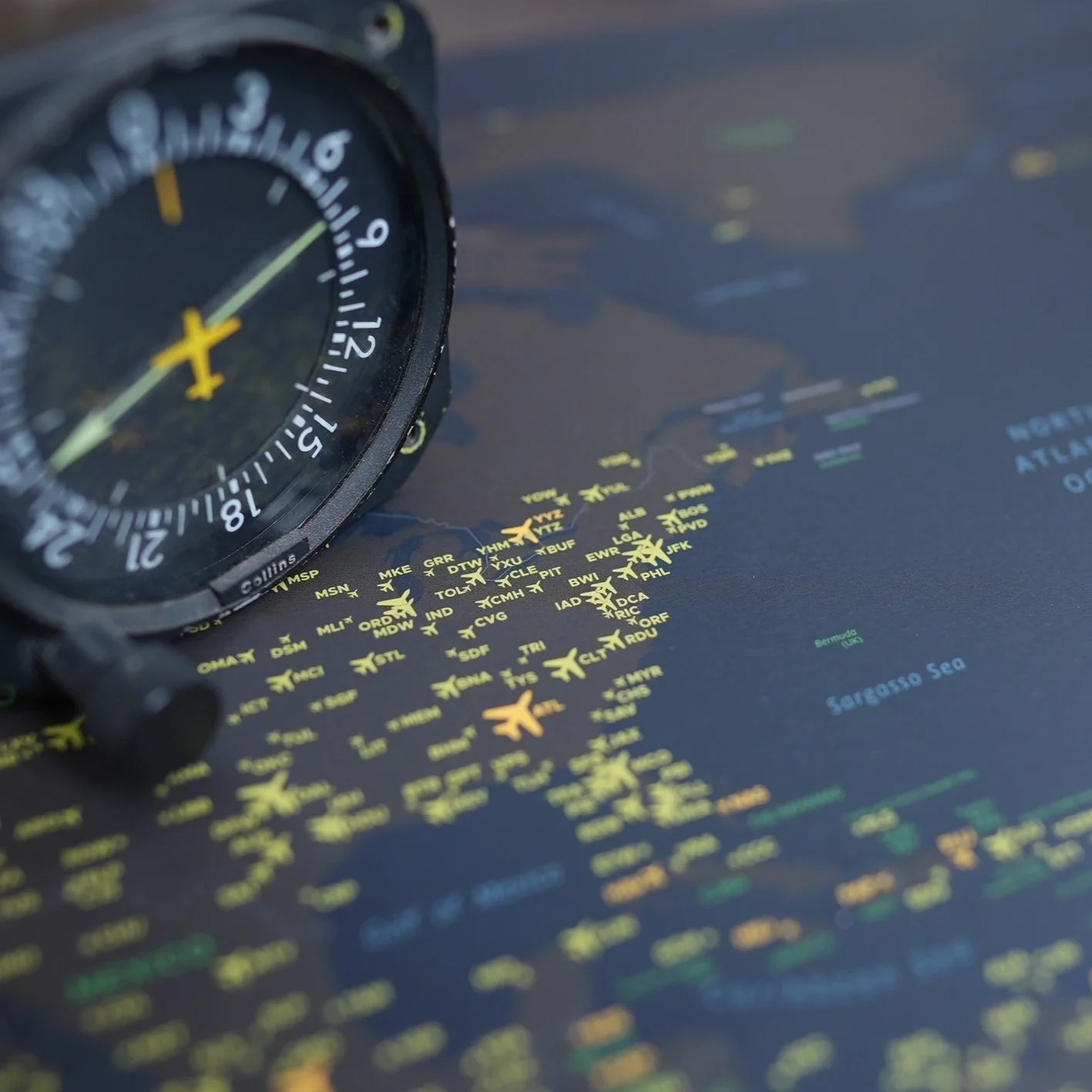 2 Airport Maps : World Day + Night | High Pressure Aviation