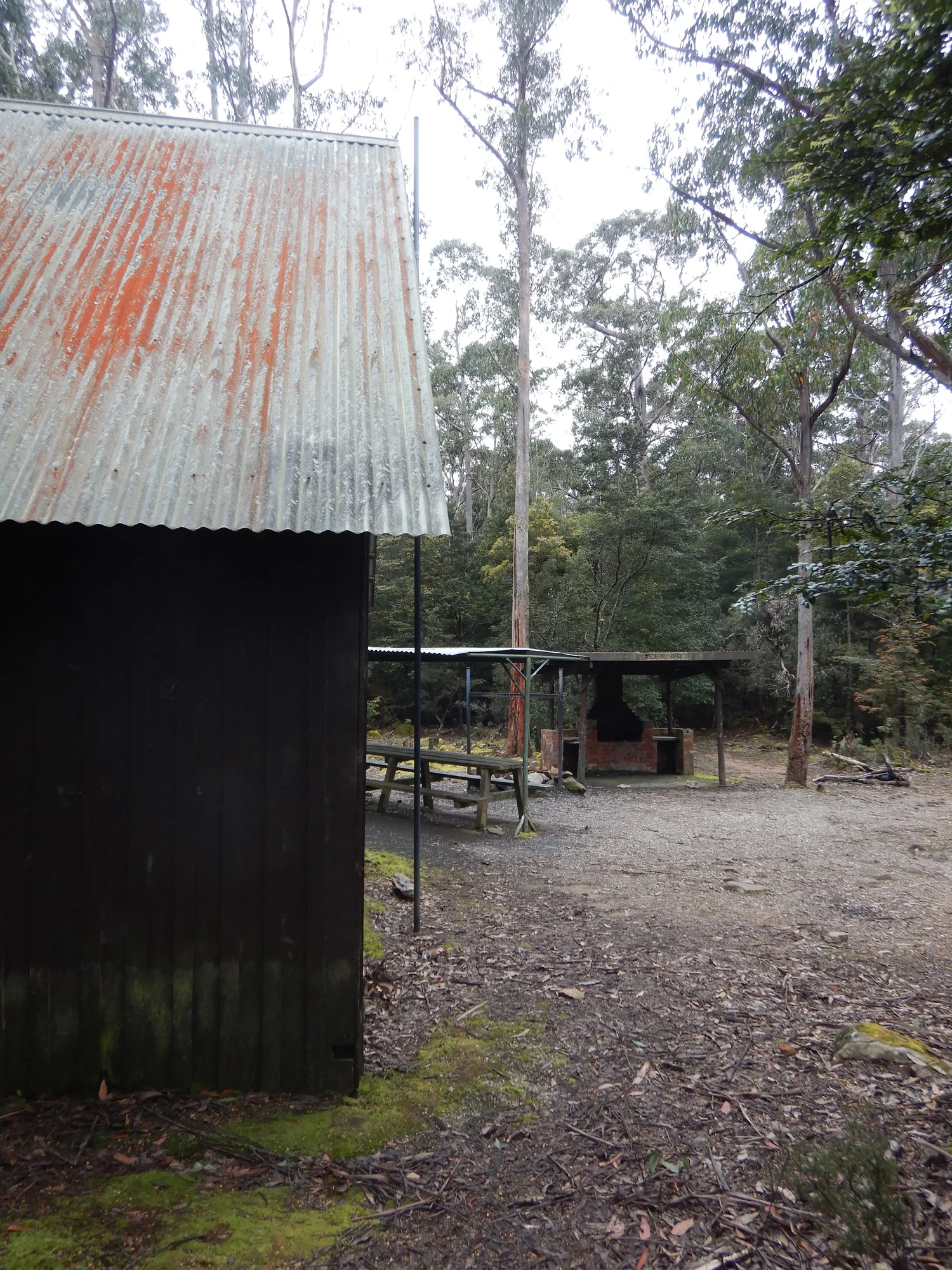 Huntsman Hide-away — Mountain Huts Australia