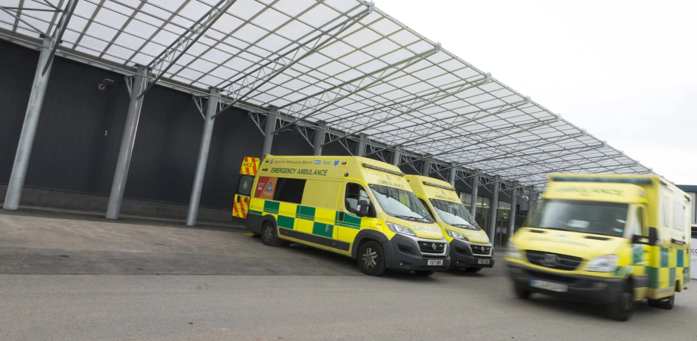 New GP referral service aims to cut unnecessary trips to A&E — The Hull ...