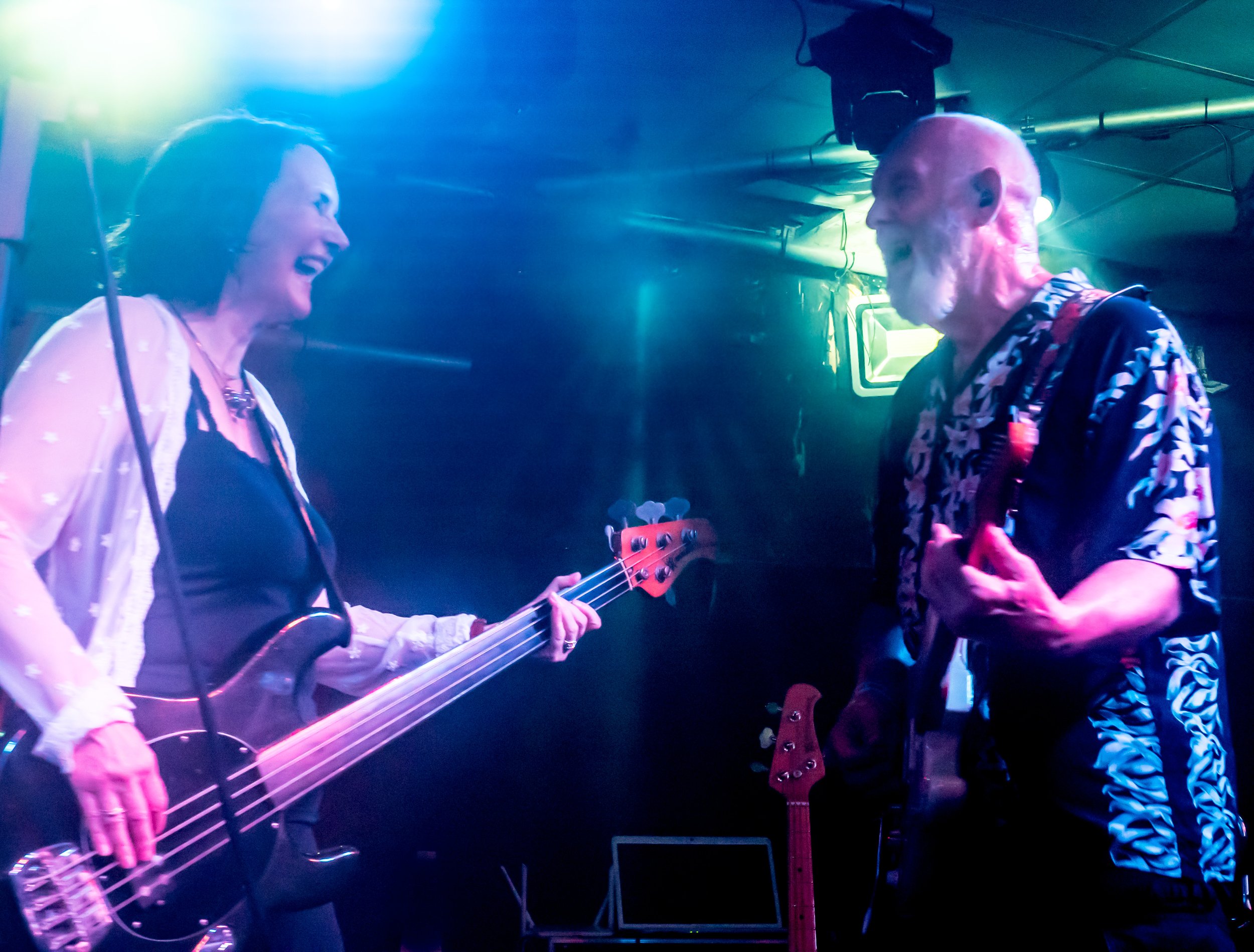 Hull music icons Red Guitars gave a triumphant performance at O'Rileys ...