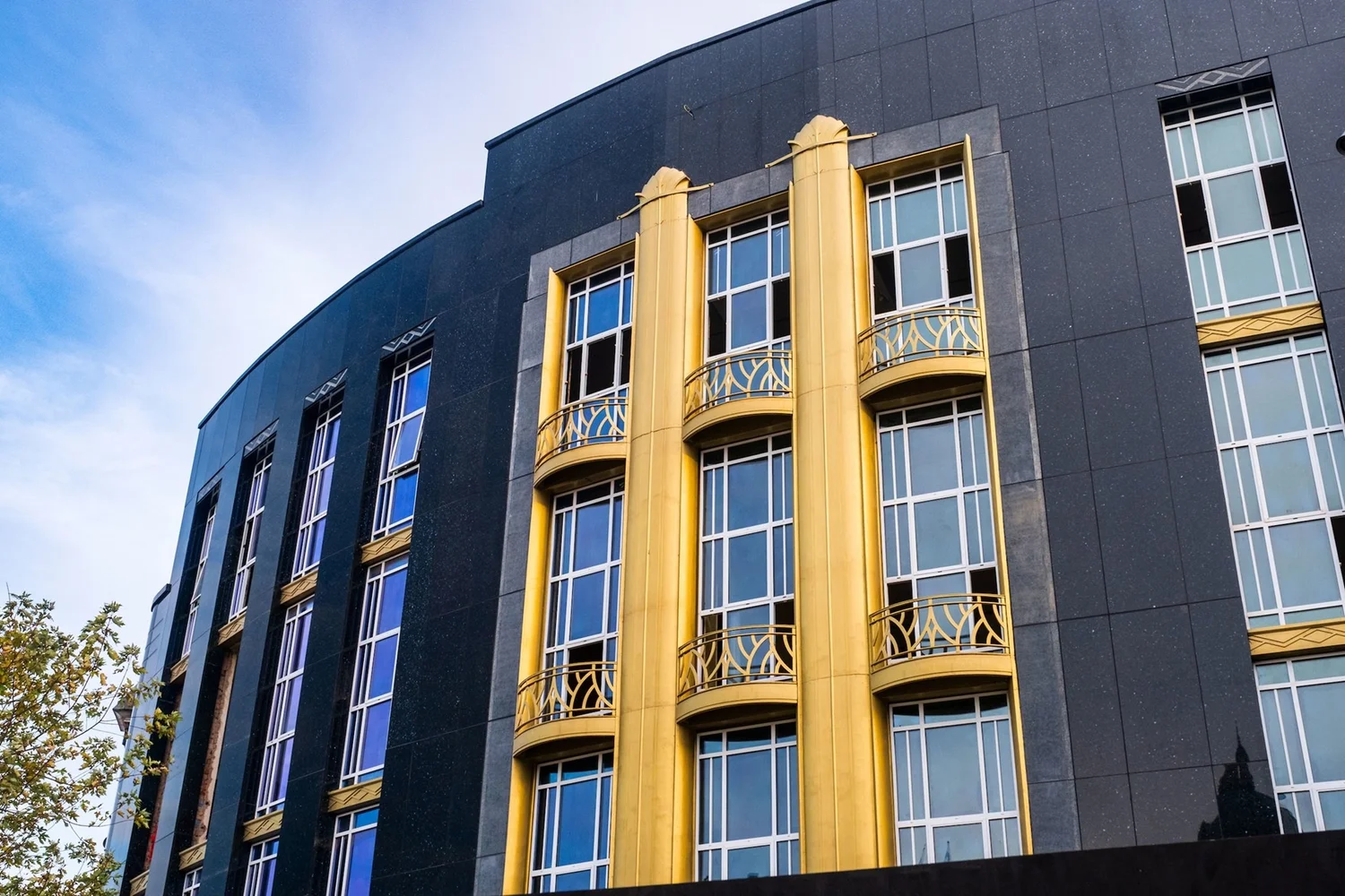 Scaffolding removal reveals 1930s grandeur of Burton building — The ...