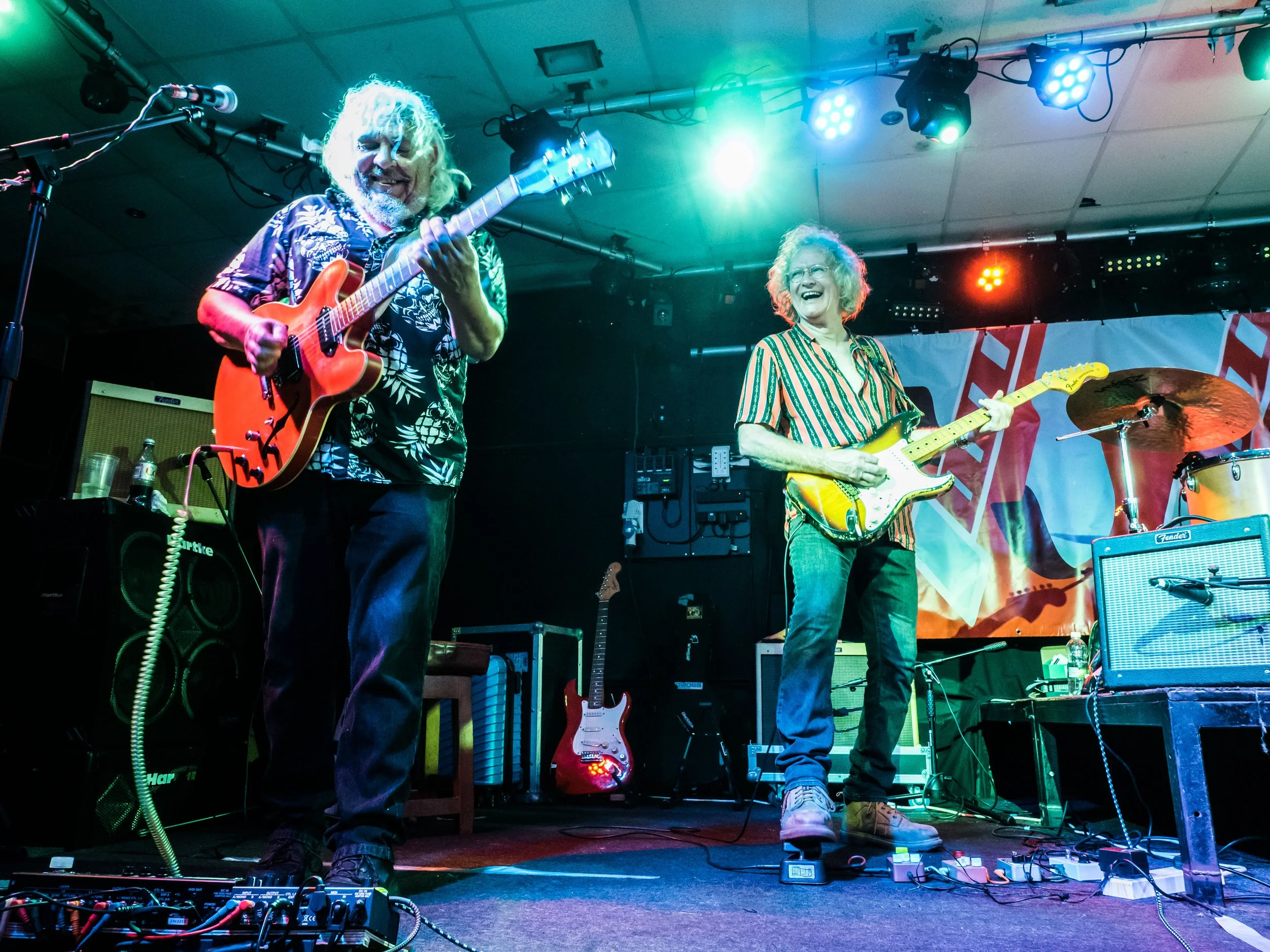 Hull music icons Red Guitars gave a triumphant performance at O'Rileys ...