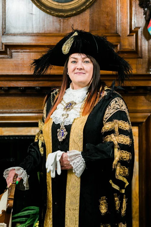 ‘The honour of a lifetime’: Maria Coward installed as 113th Lord Mayor ...