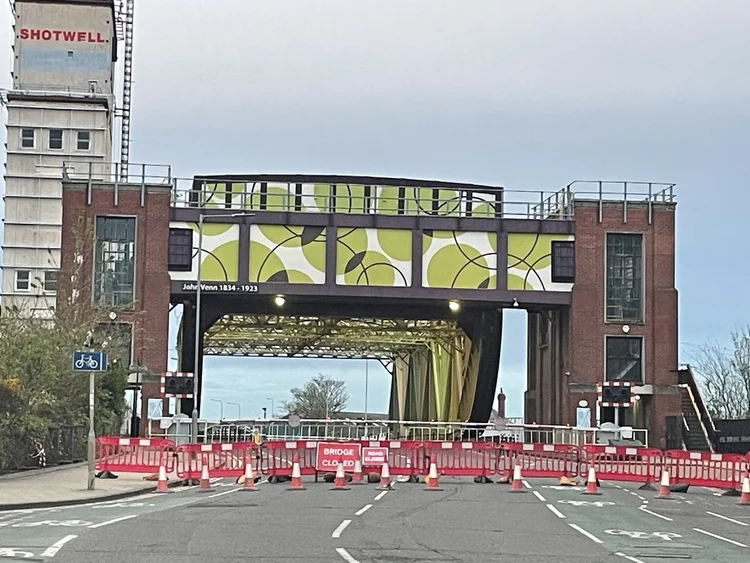 Bridge of sighs: Drypool Bridge closed for ‘at least two weeks’ with ...