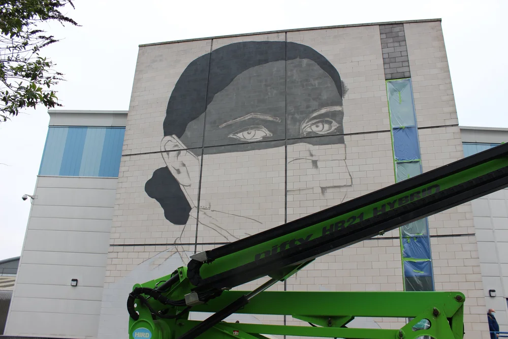 Mural of nurse to thank NHS staff and remember those lost to Covid ...