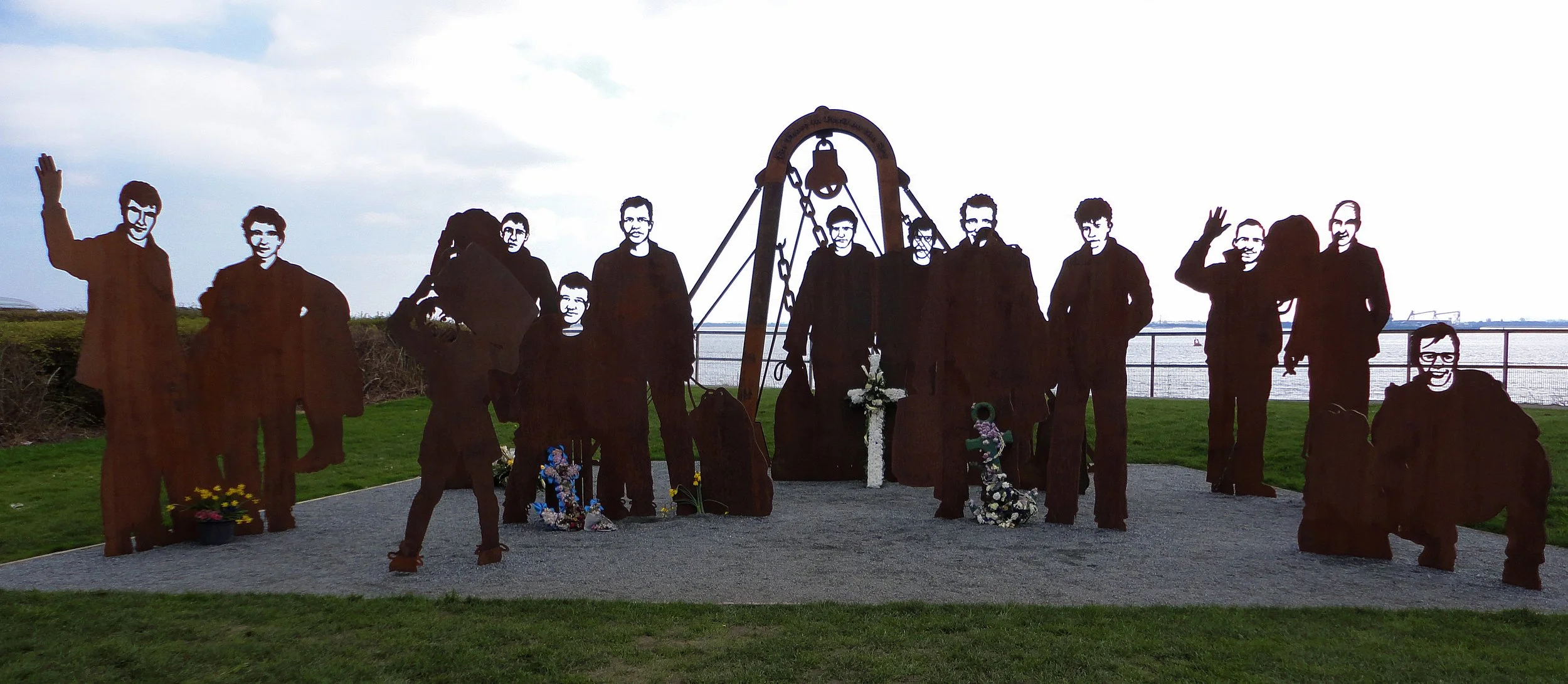 Work to create a Memorial Garden to Hull’s lost trawlermen has got ...