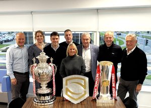 Biz Week team inspired by shining example of success — The Hull Story