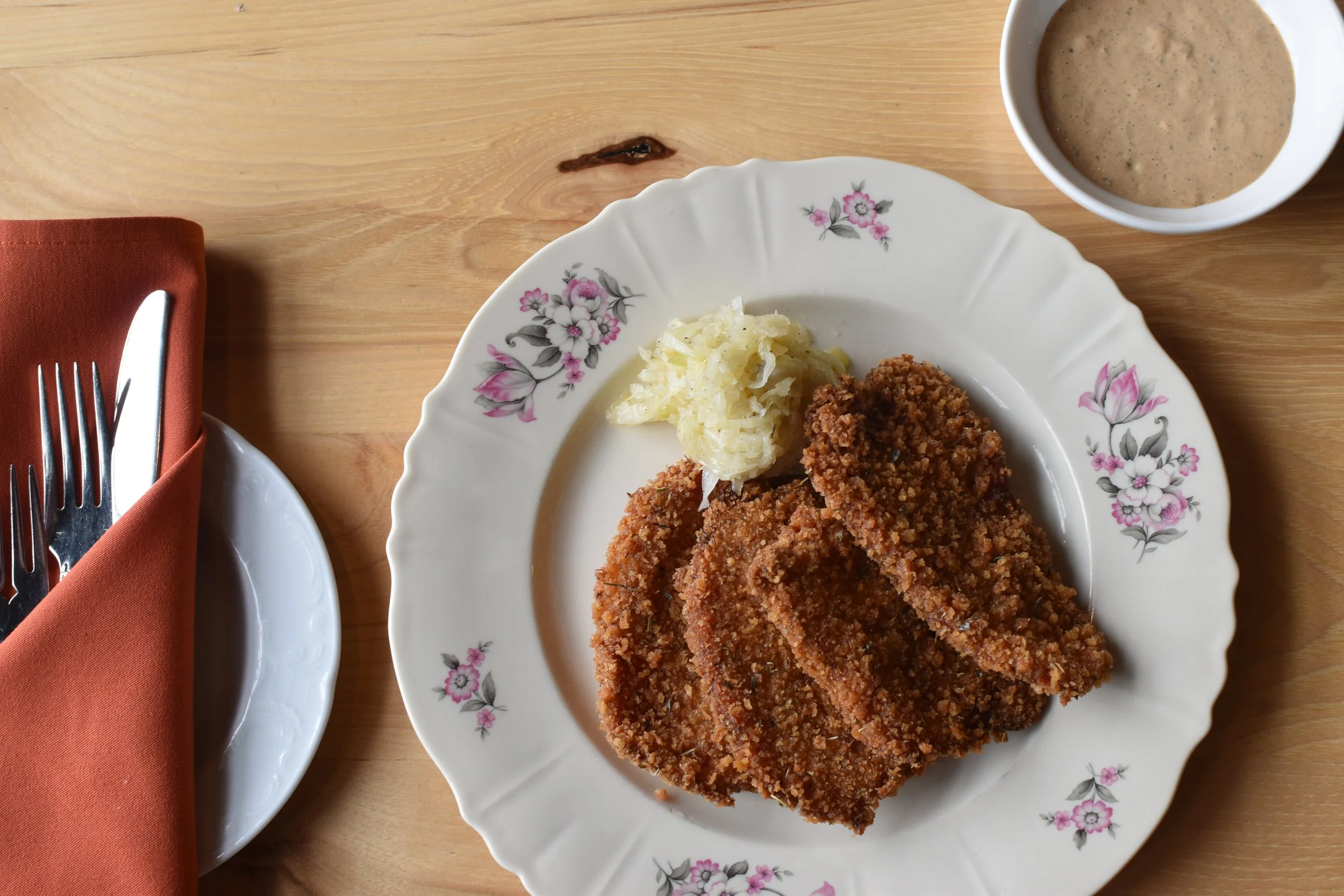 Dining Room | Wolf's Ridge Brewing