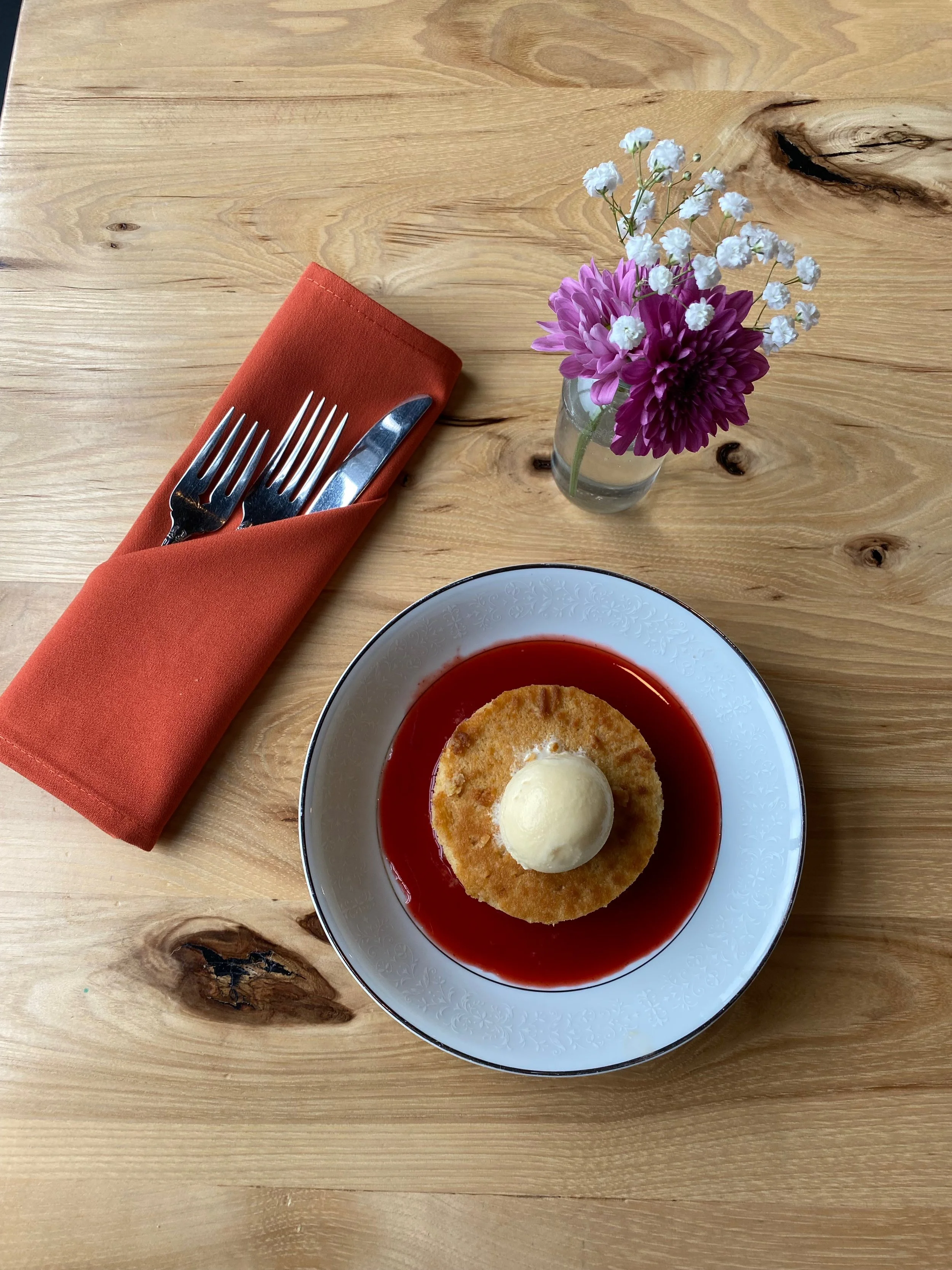 Dining Room | Wolf's Ridge Brewing