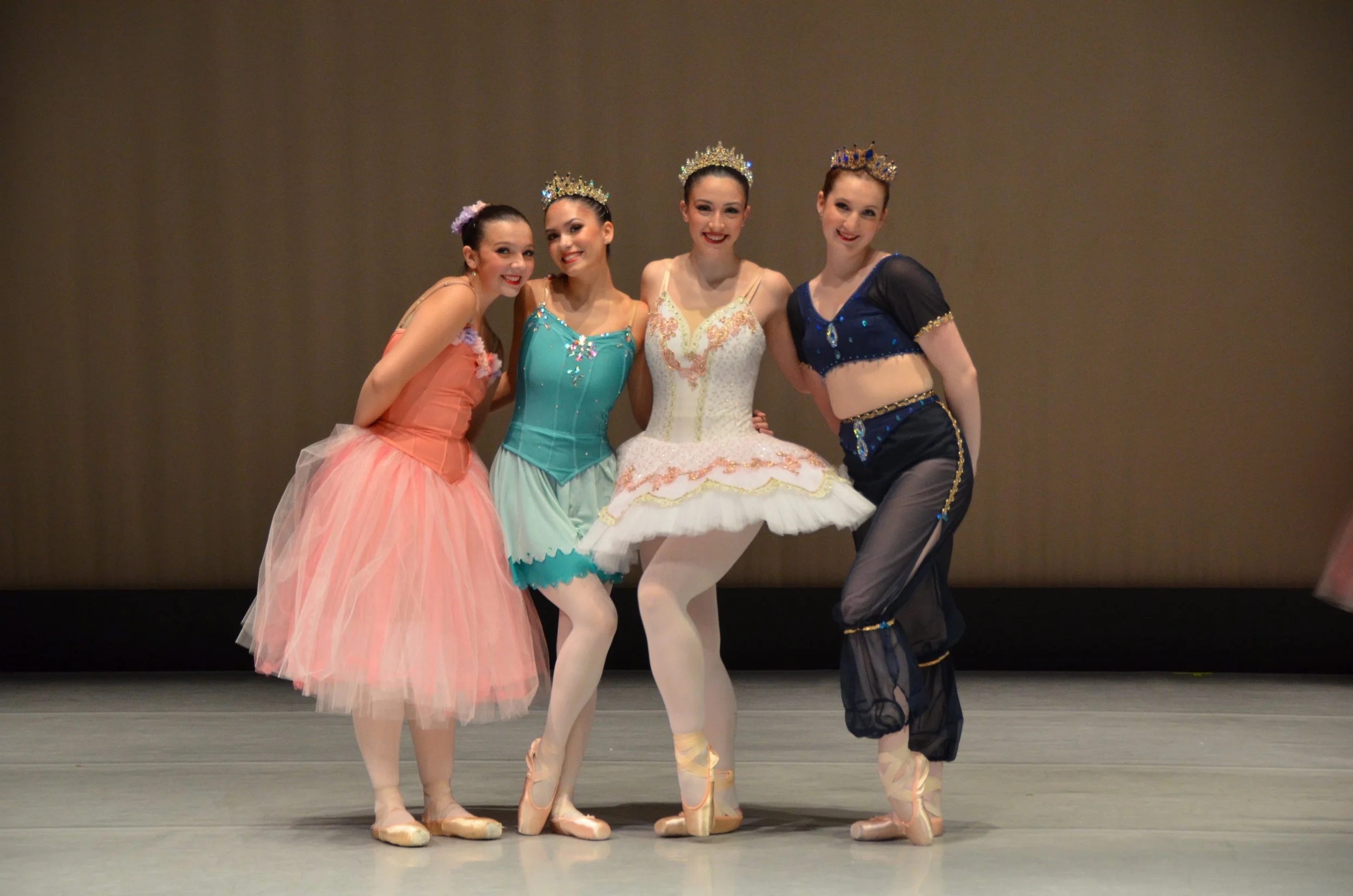 BALLET TERMS 101: How to do an Assemblé — DeCruz Ballet