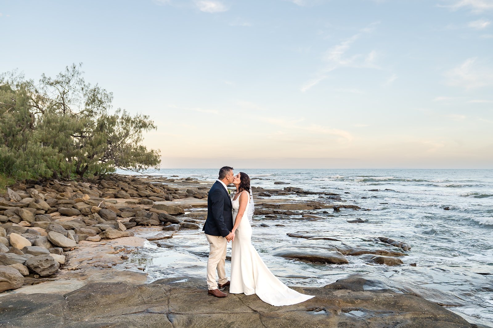 Sunshine Coast Elopement Photography: 7 Must-Have Shots for Your ...