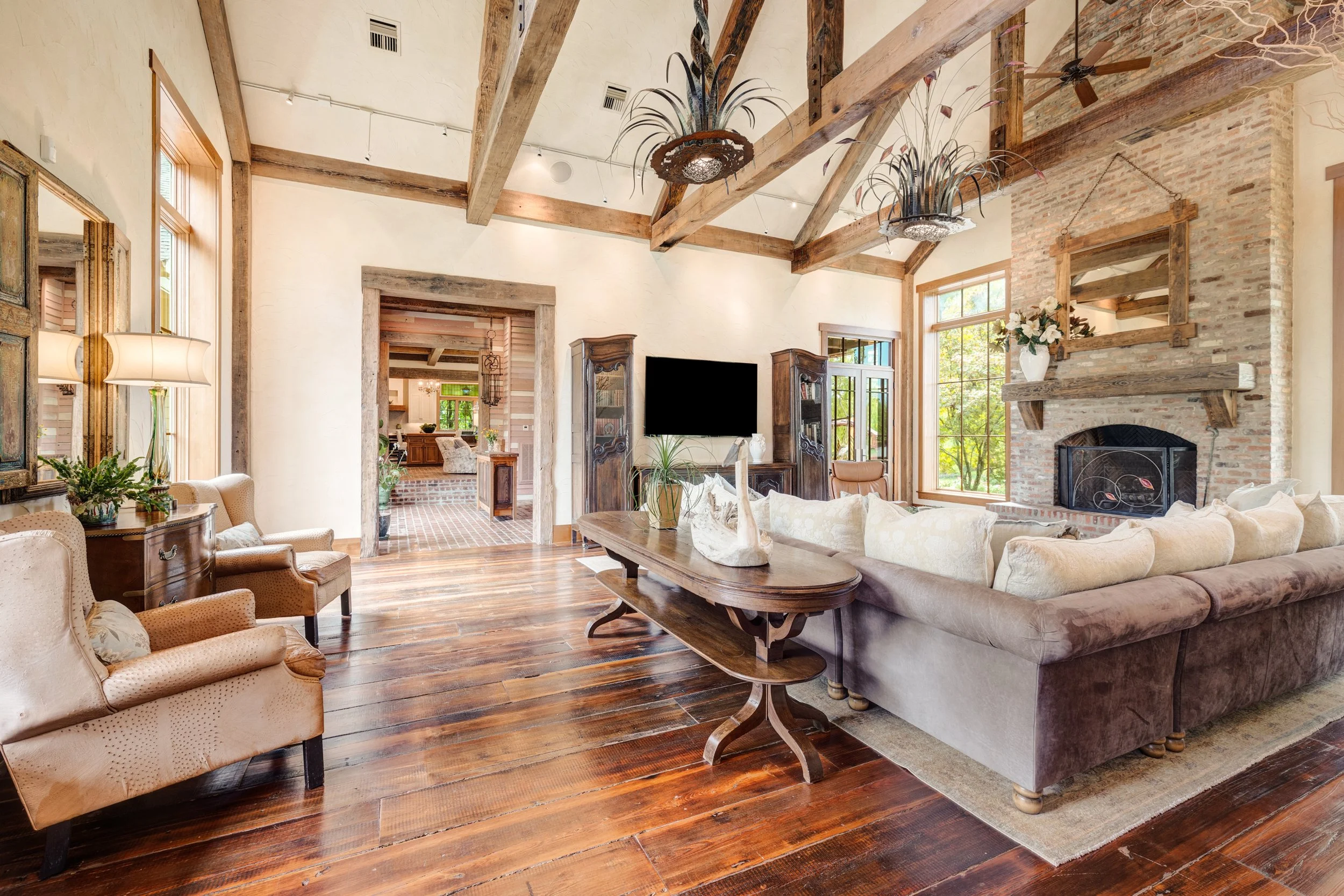 2024 Ultra-Luxury Report — Compass Luxury