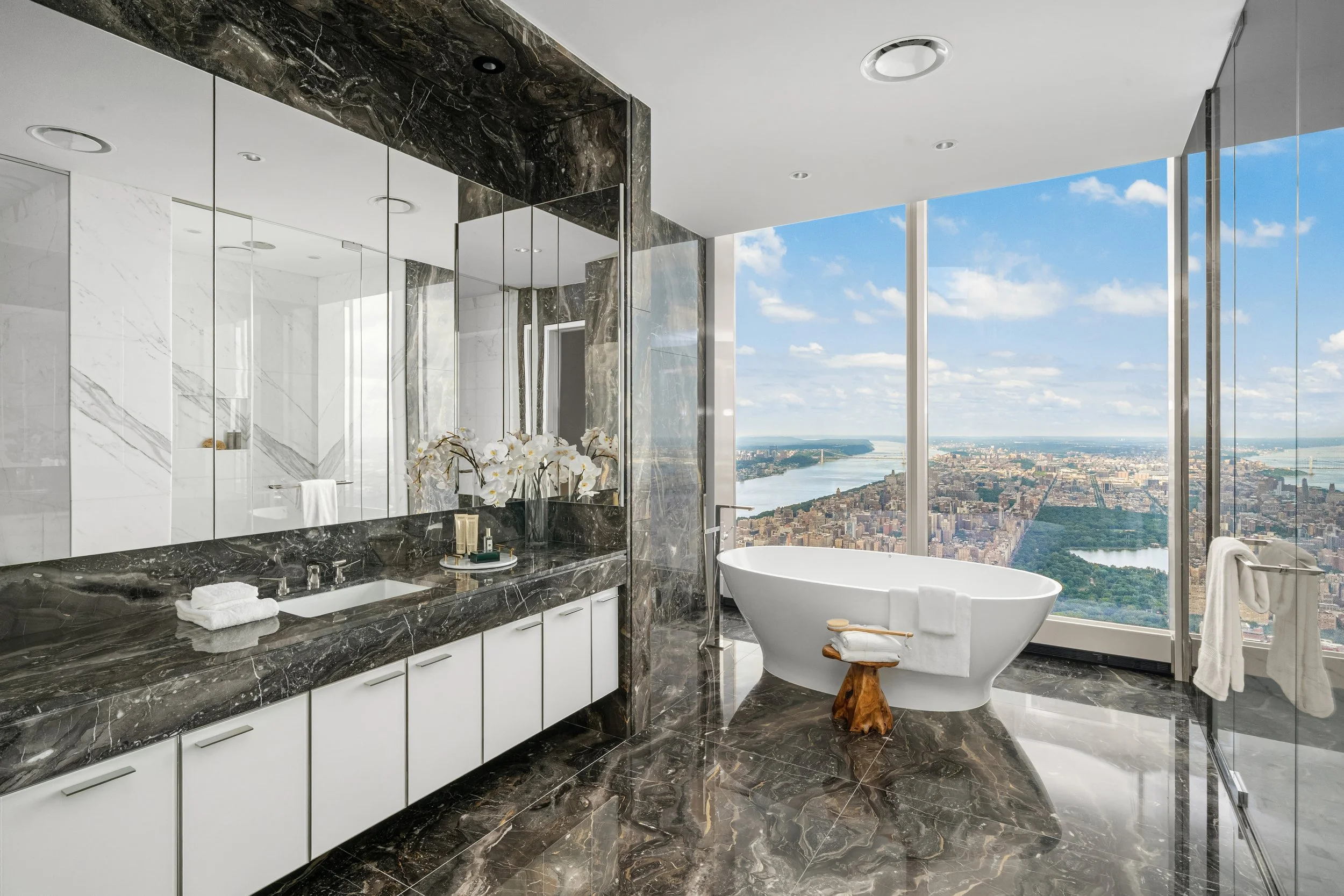 The Highest Duplex Residence in the World Can Be Yours for $128M ...